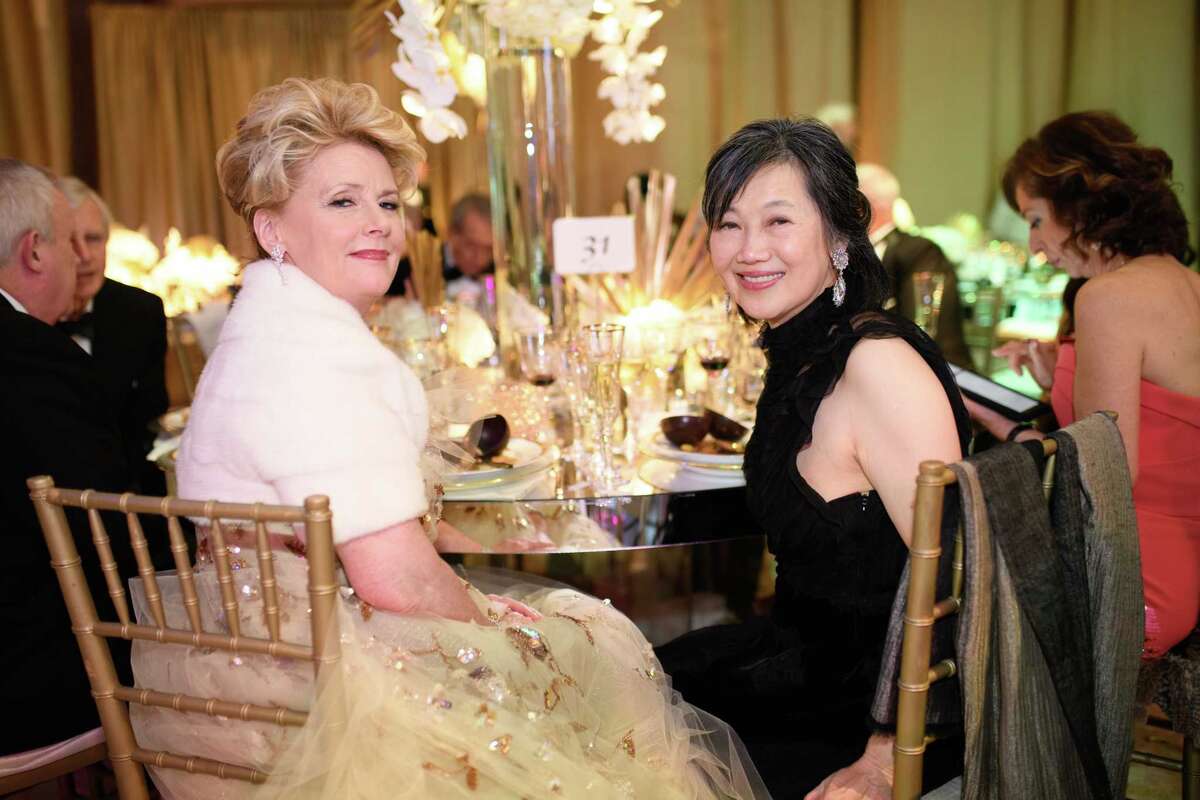 Houston Ballet celebrates 50th anniversary with a golden, record ...