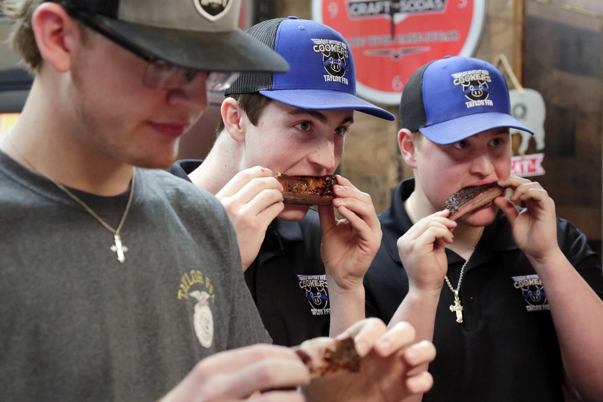 'No slacking in barbecue': RodeoHouston courts young pitmasters with ...