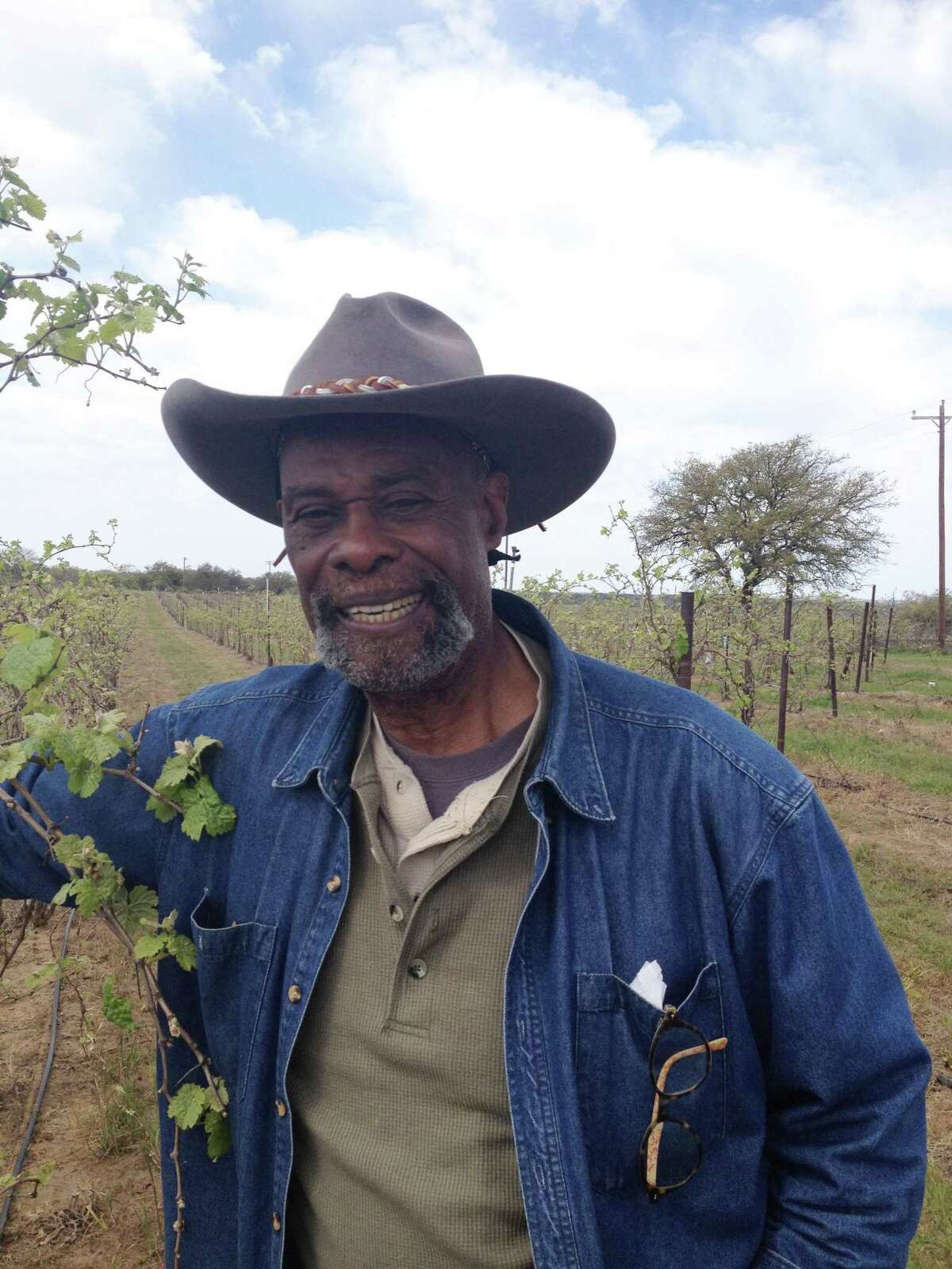 Wine Walk: Alphonse Dotson - From football star to Hill Country ...