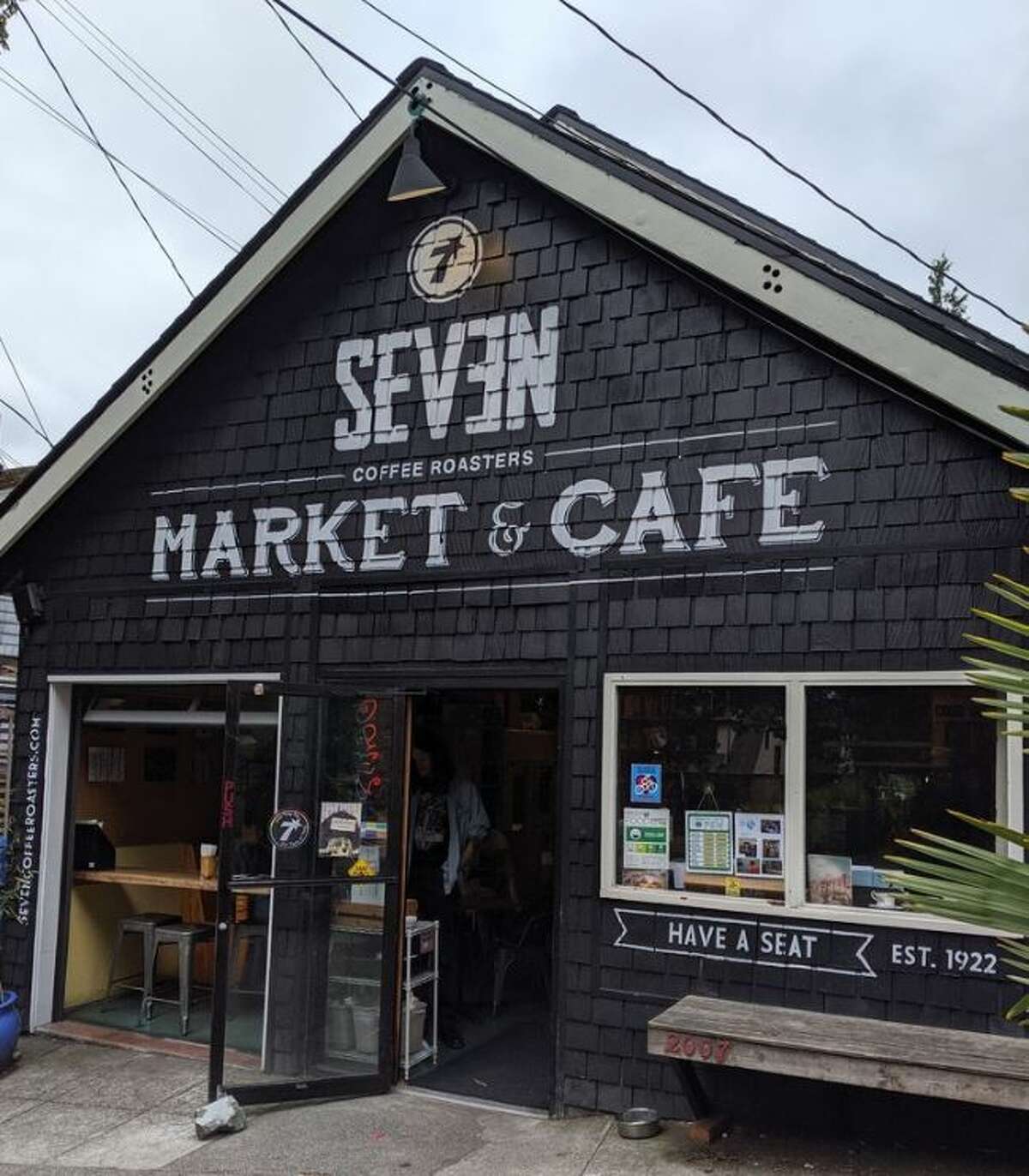 Bring (or borrow) your own mug: Eating at Seattle's first zero waste cafe