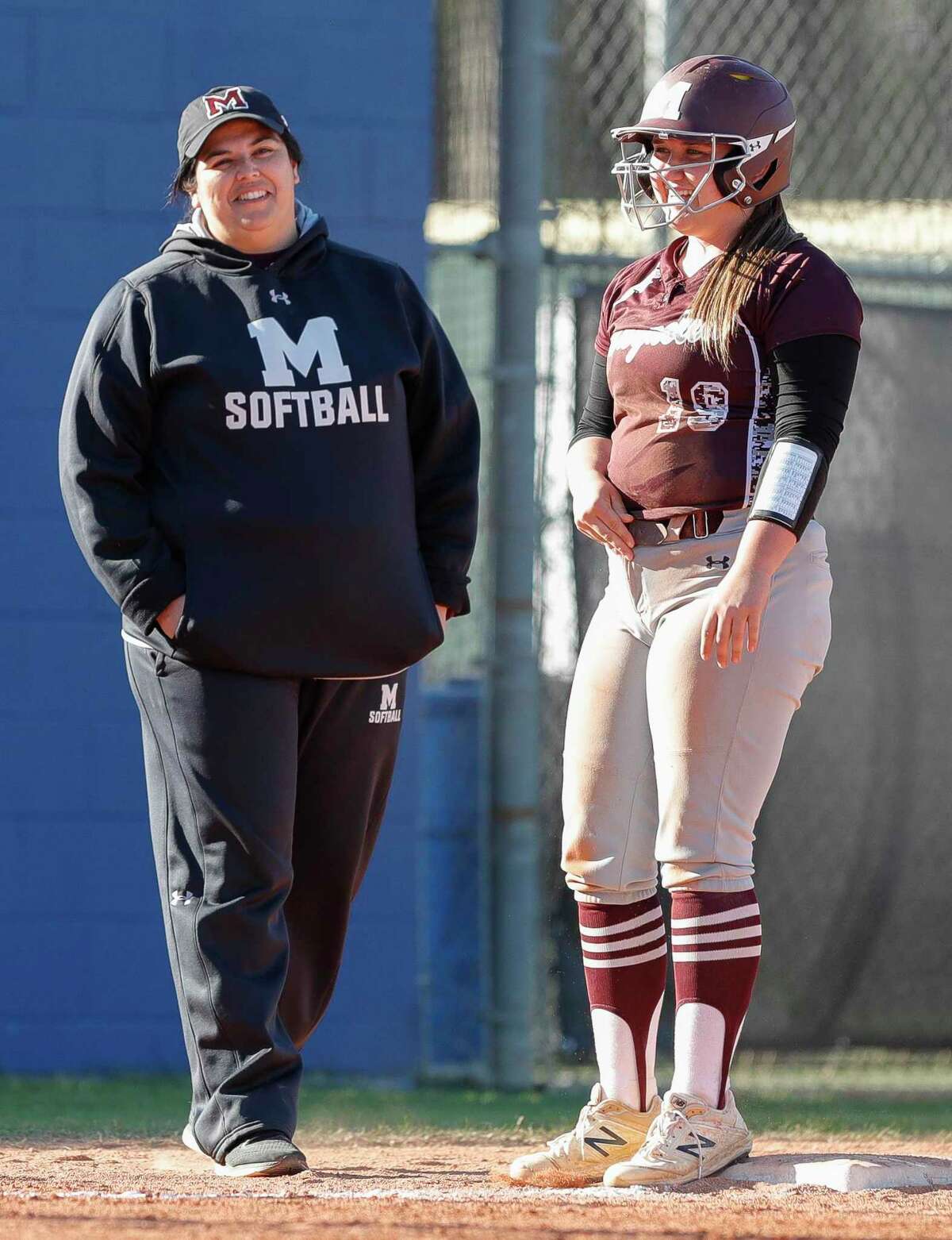 SOFTBALL ROUNDUP: Magnolia edges Oak Ridge in close game