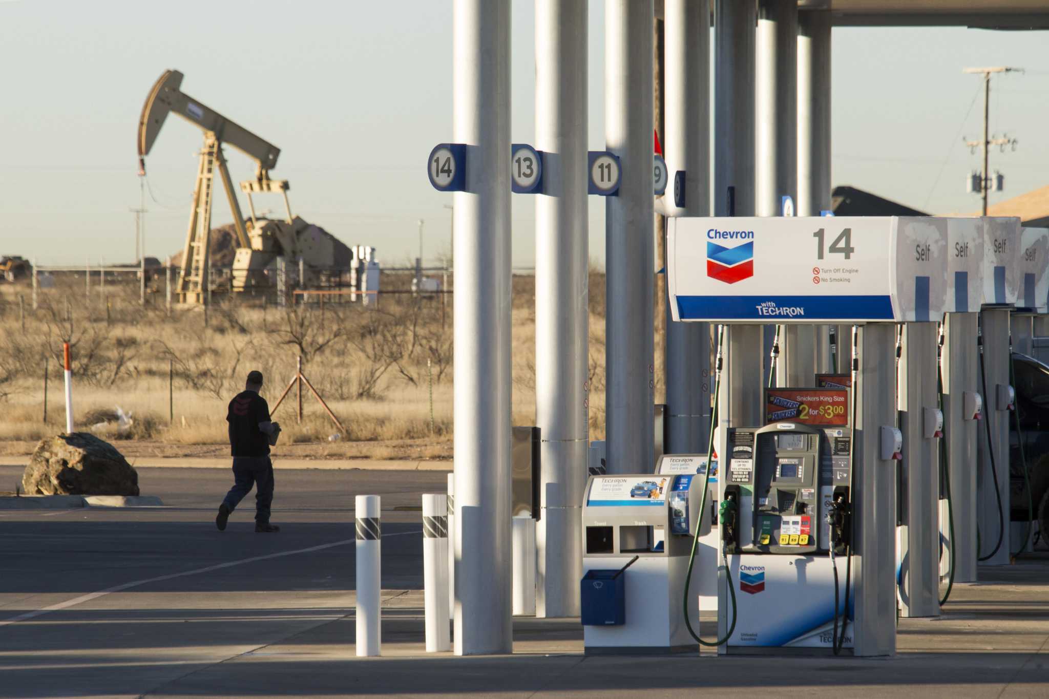 Chevron cuts billions from its budget with oil stuck in the $20s
