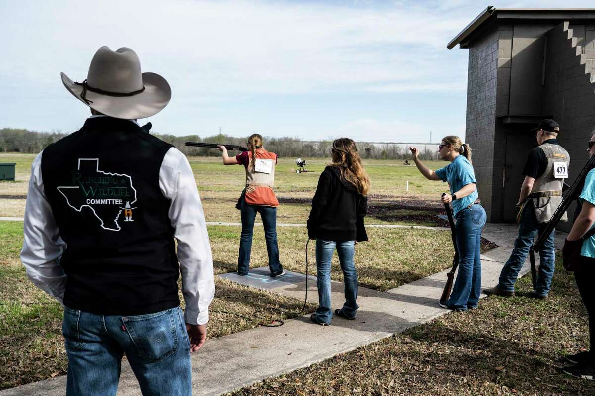 ‘Oh, I hit that:’ Kids take aim at Houston Rodeo shooting competition