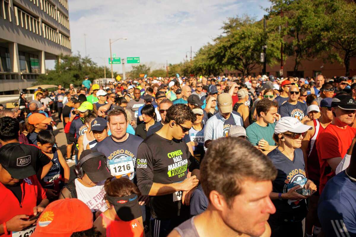 Rodeo Run gallops through downtown ahead of RodeoHouston