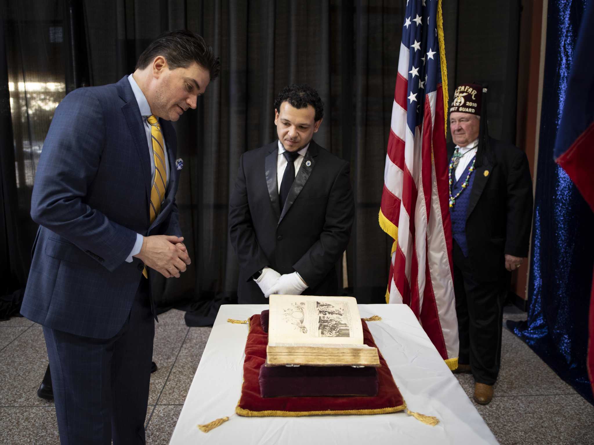 George Washington’s inaugural bible pays a visit to San Antonio