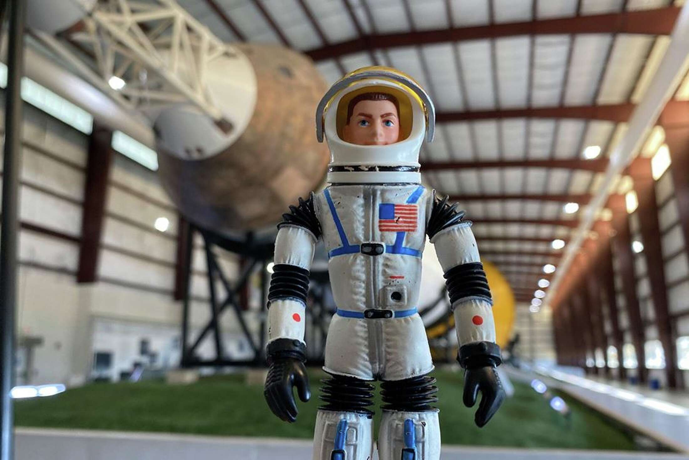 Old school astronaut: Major Matt Mason visits NASA