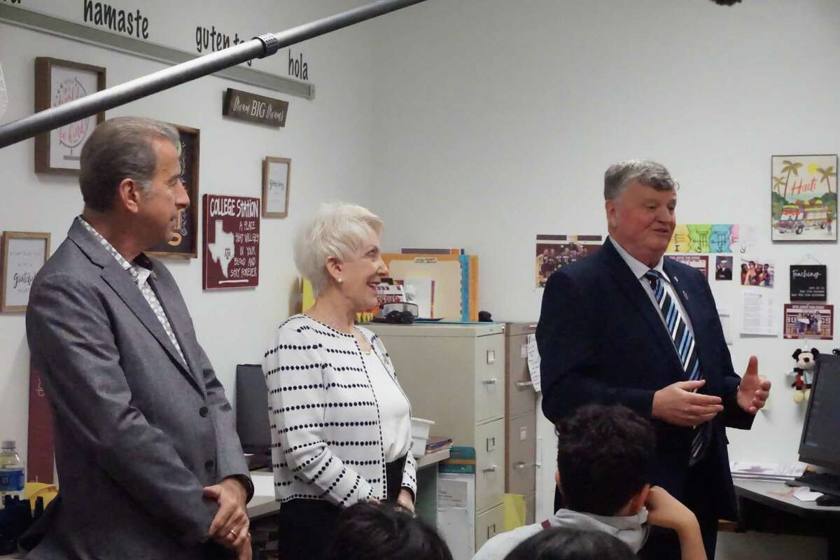 Beck Junior High ESL students see kindness in story from 9/11