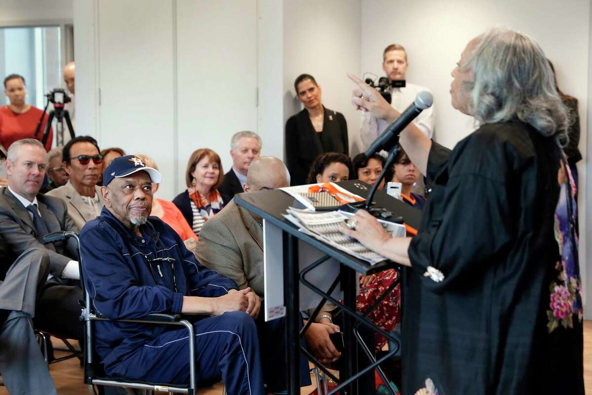 Astros host dedication ceremony for Bob Watson Education Center