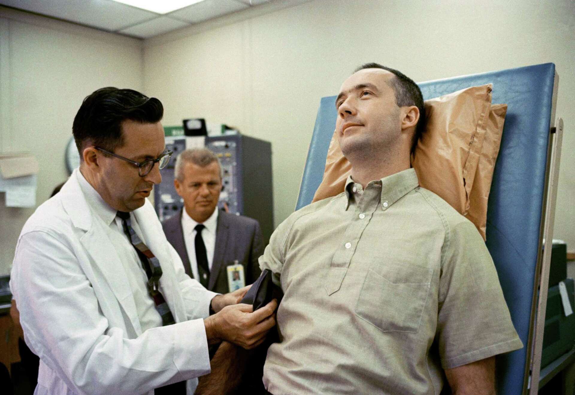 Charles Berry, an early NASA flight surgeon, dies at 96