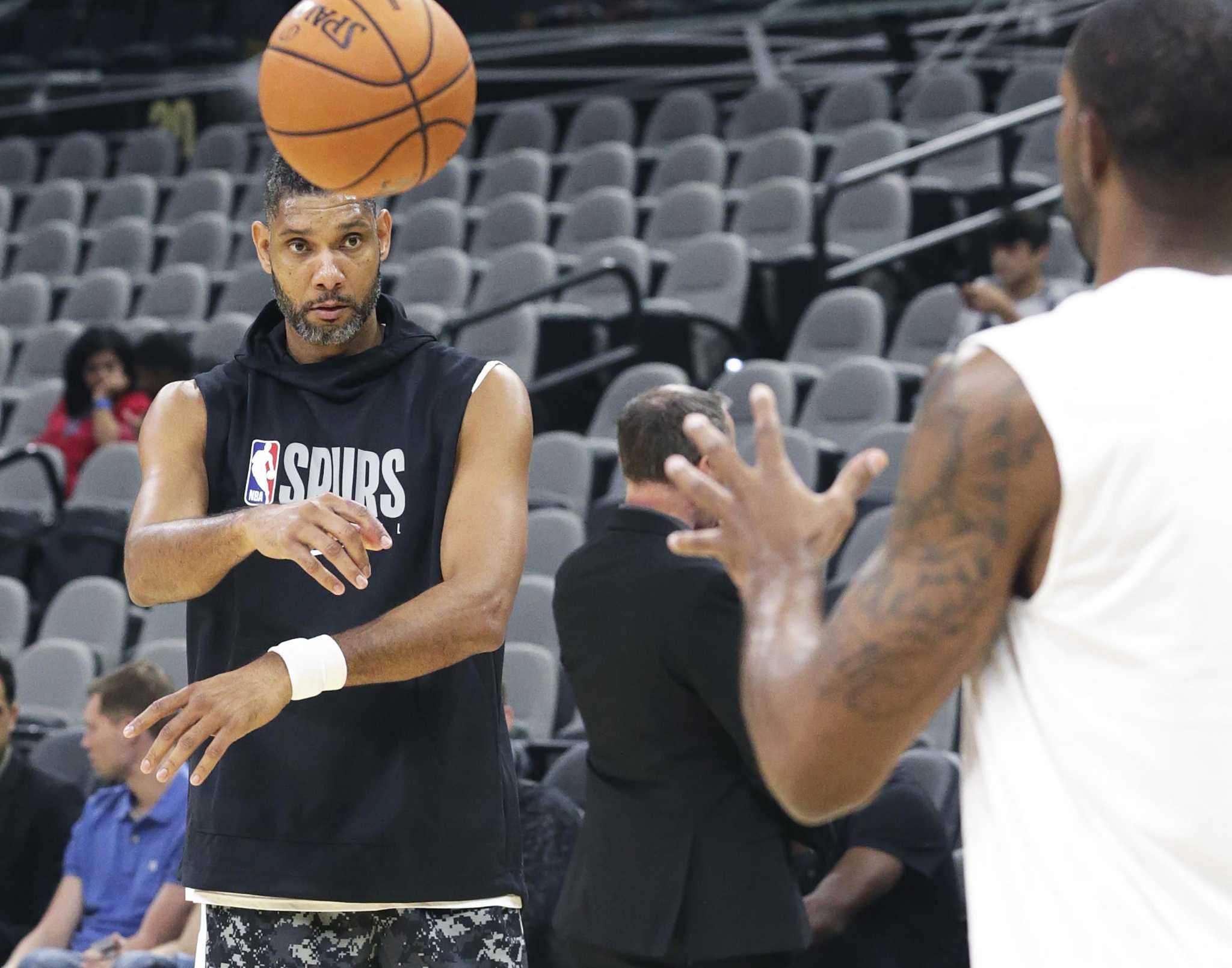 Finger: In a secret NBA hotbed, a Spurs fan provides an assist