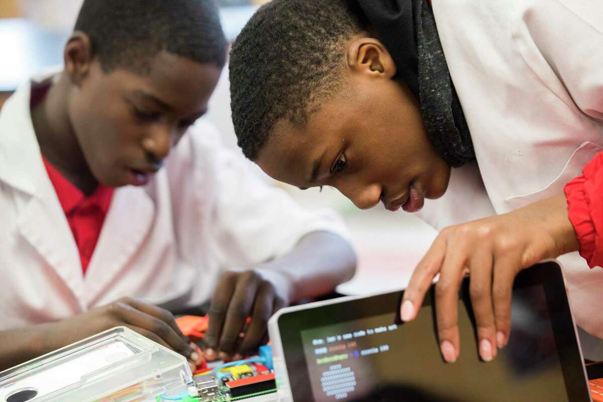 HISD aims to create district’s first computer science academy
