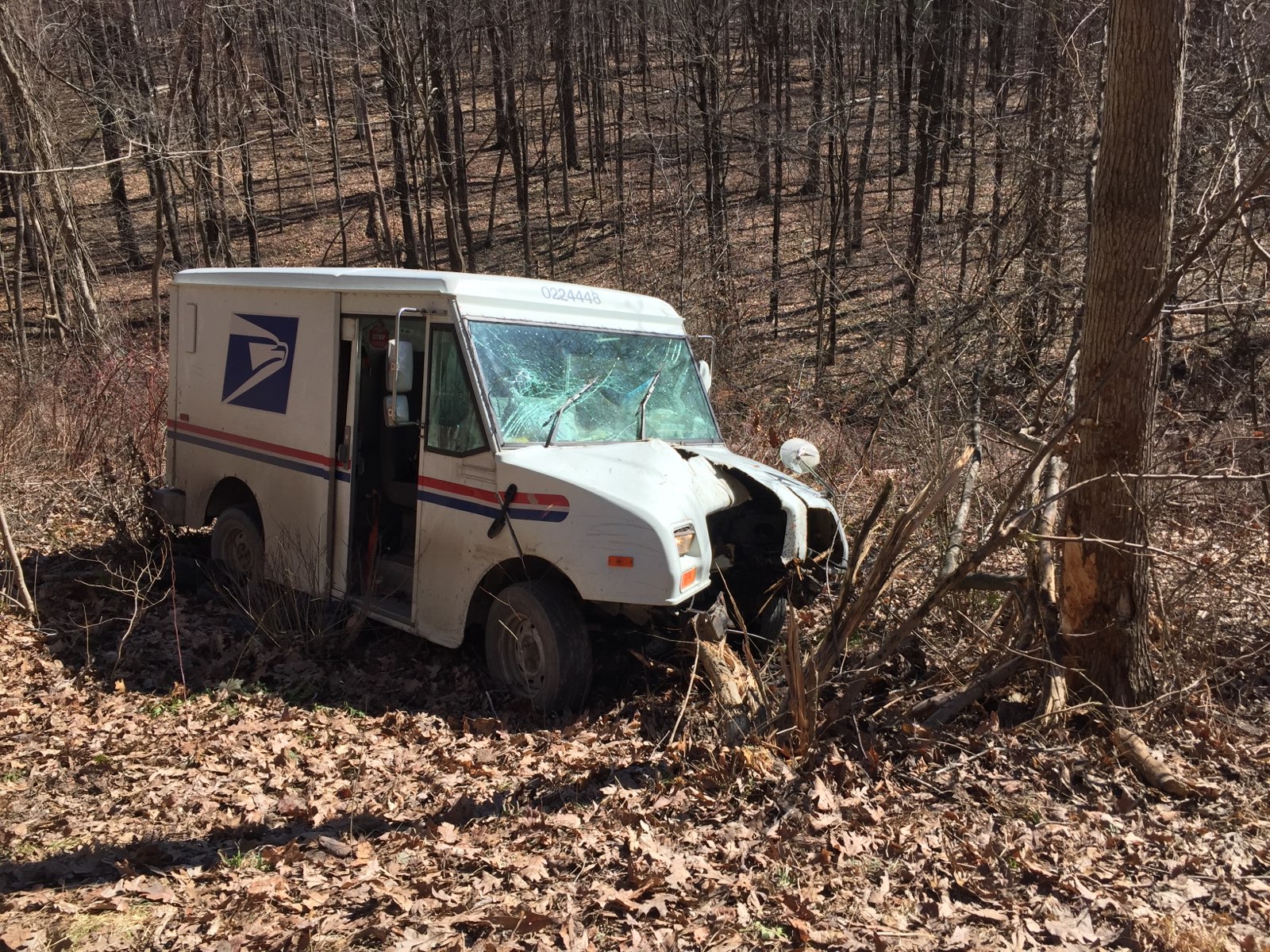 U.S. Postal Service driver seriously injured in Columbia Co. crash