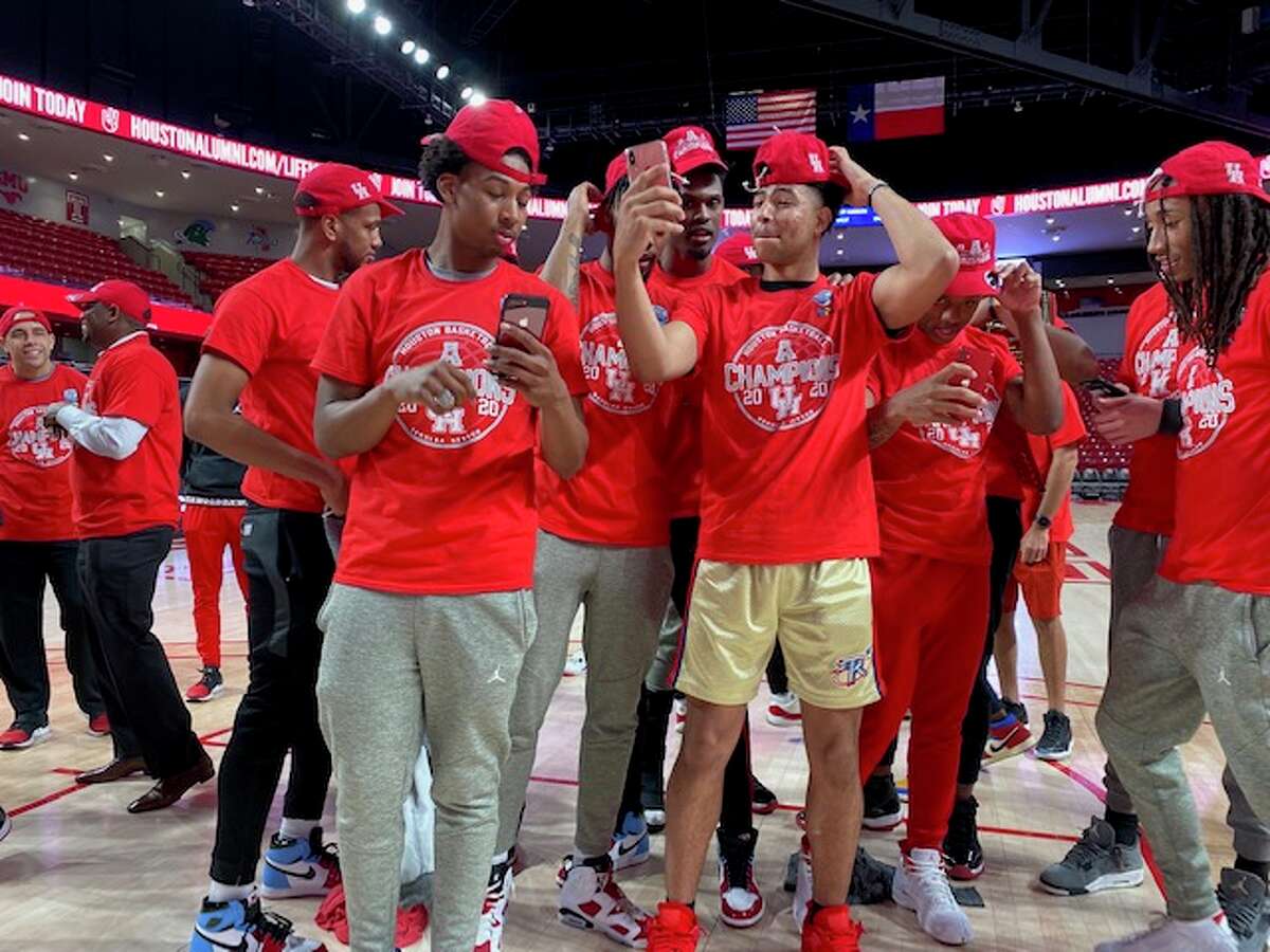 UH clinches share of conference title