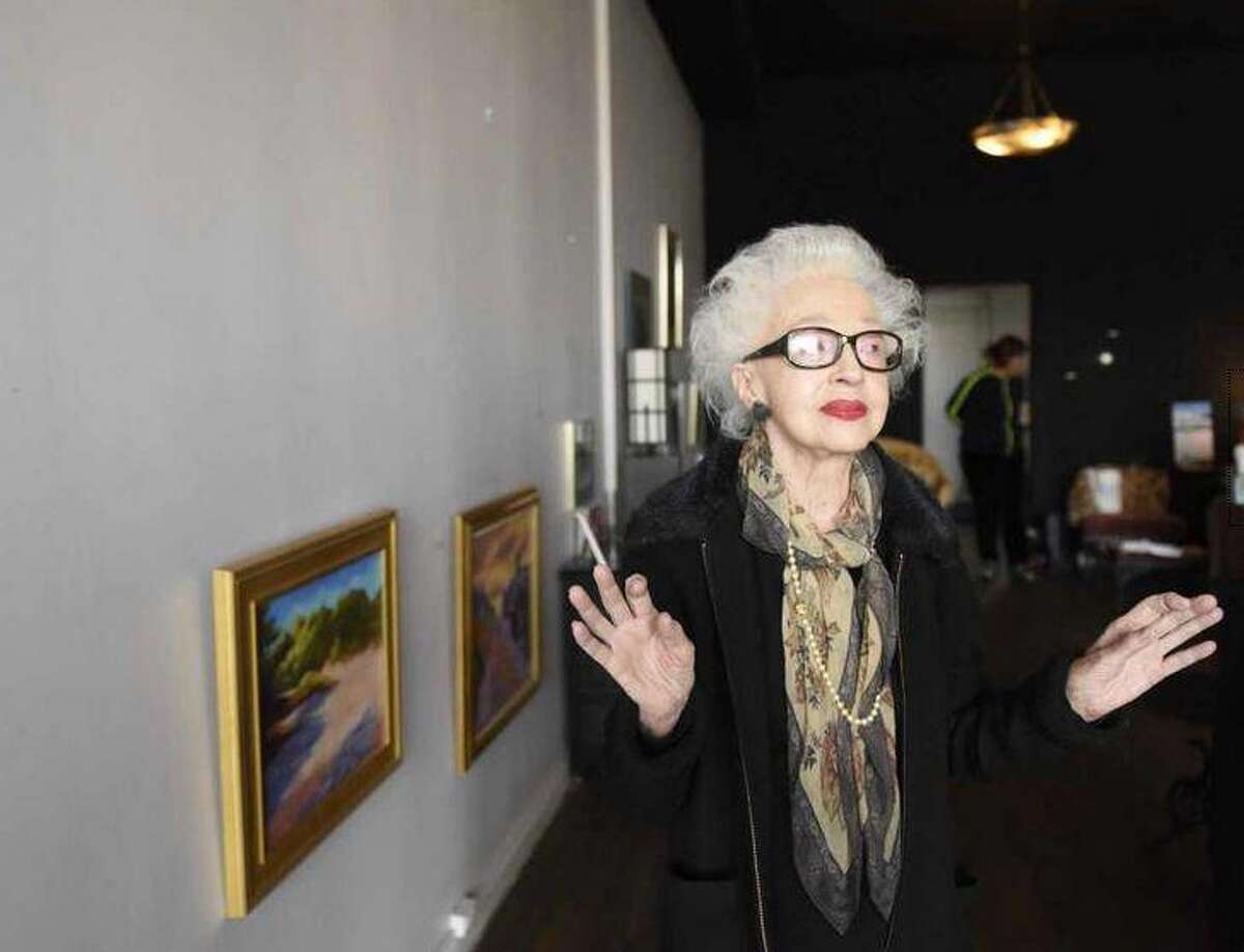 Greenwich art dealer Virginia Barrett dies at 97
