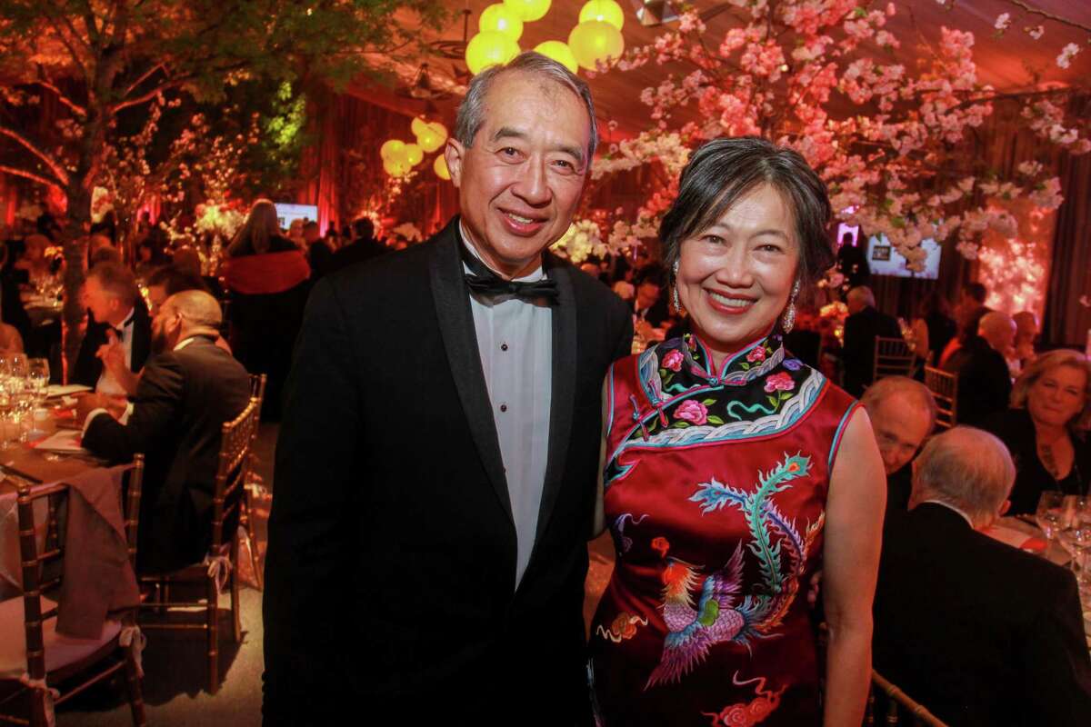 Asia Society Texas Center flips the switch on Tiger Ball, record 725 ...