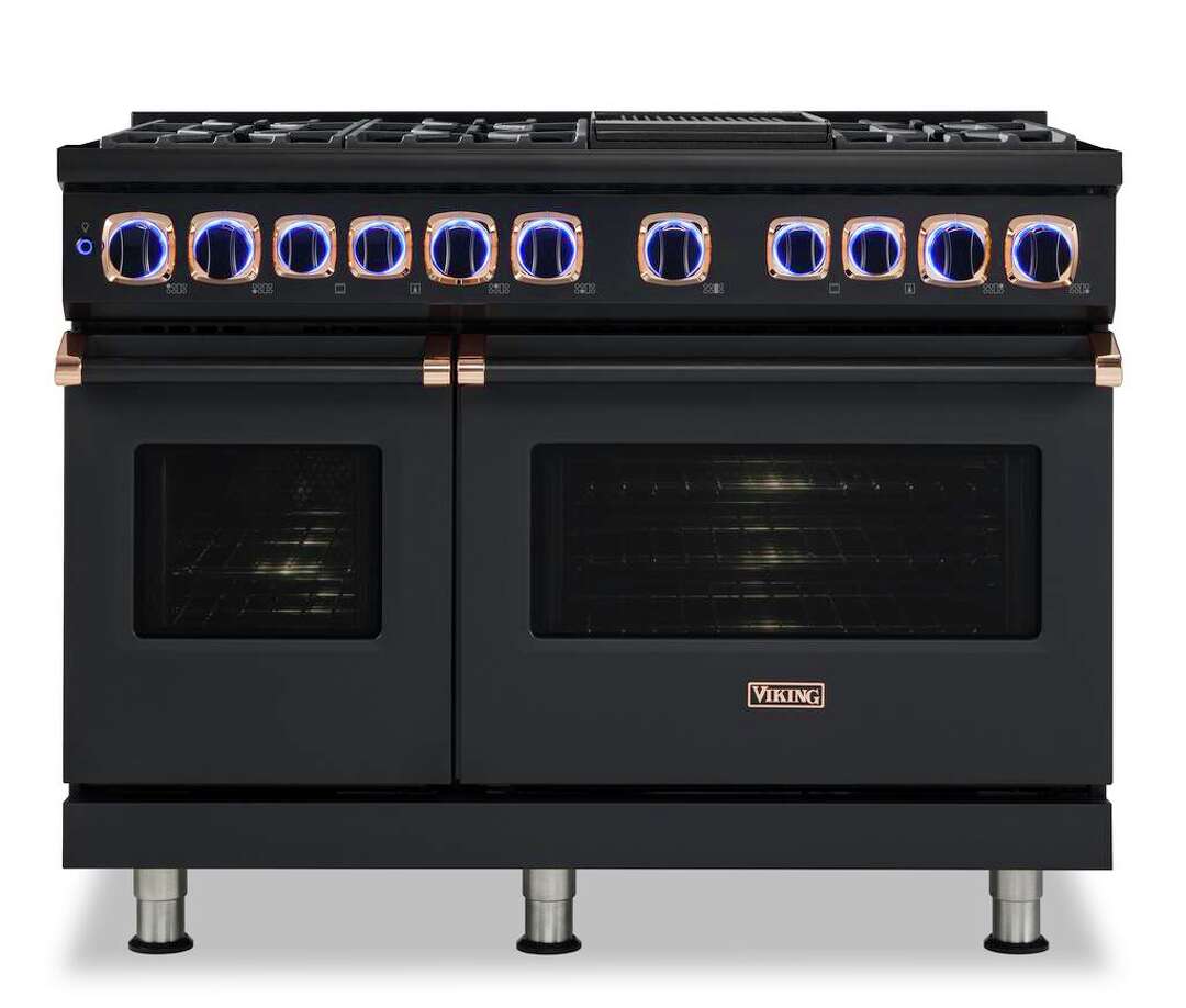 Appliances in bold colors are nudging their way into the all-white ...