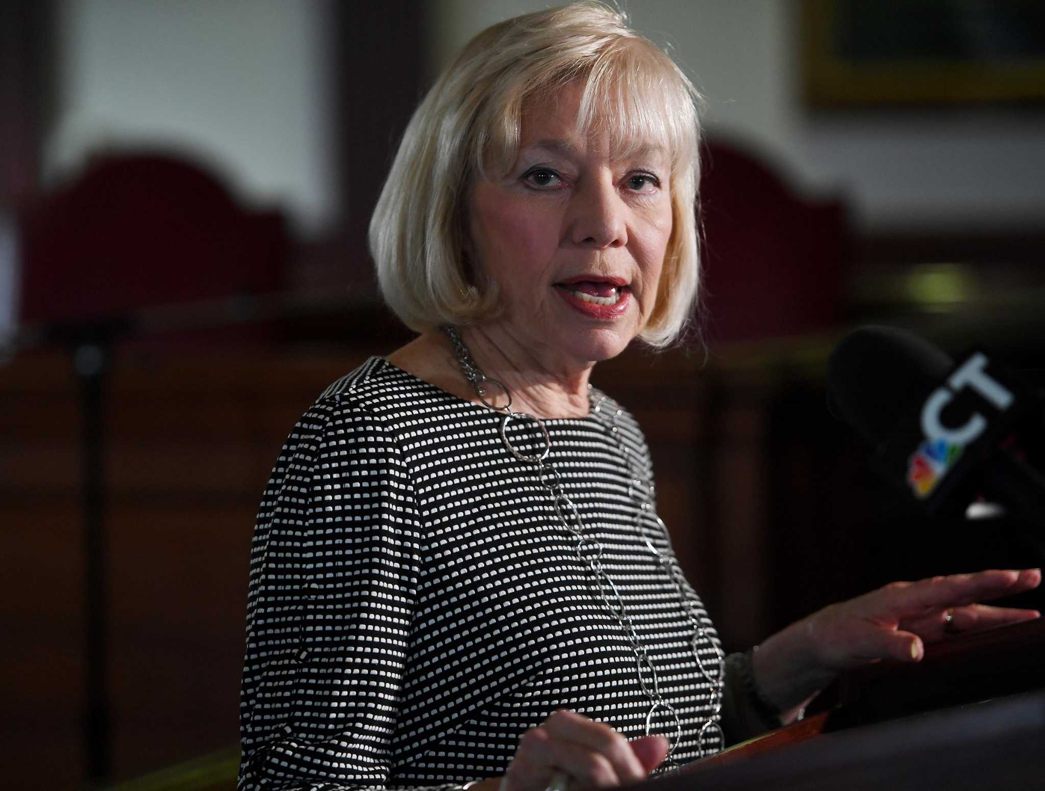 Stratford school board reprimands superintendent