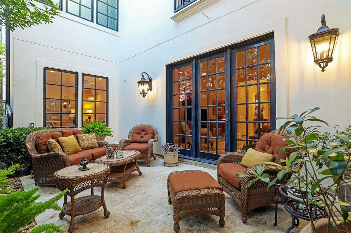 How the 7 most popular home styles in the U.S. look in Houston