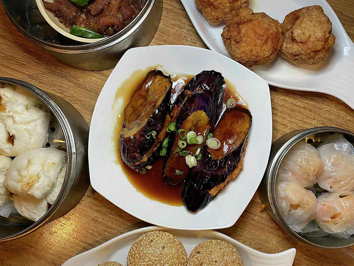 Review: Phoenix Chinese Cafe restaurant hits and misses with 3 menus ...