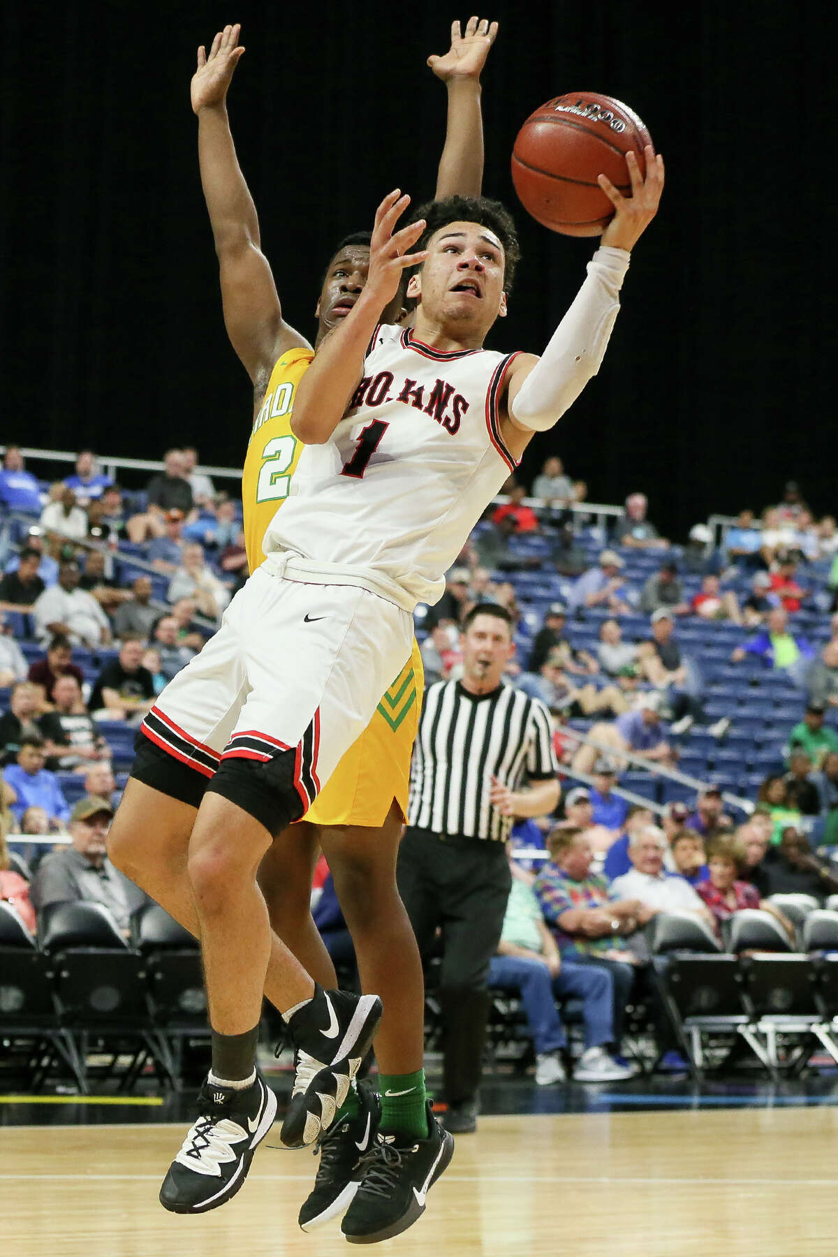 Dallas Madison runs past Coldspring in 3A state semifinal