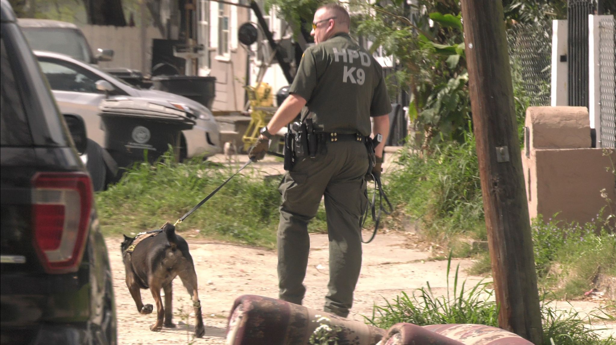 Houston police K-9 dog dies after left inside vehicle