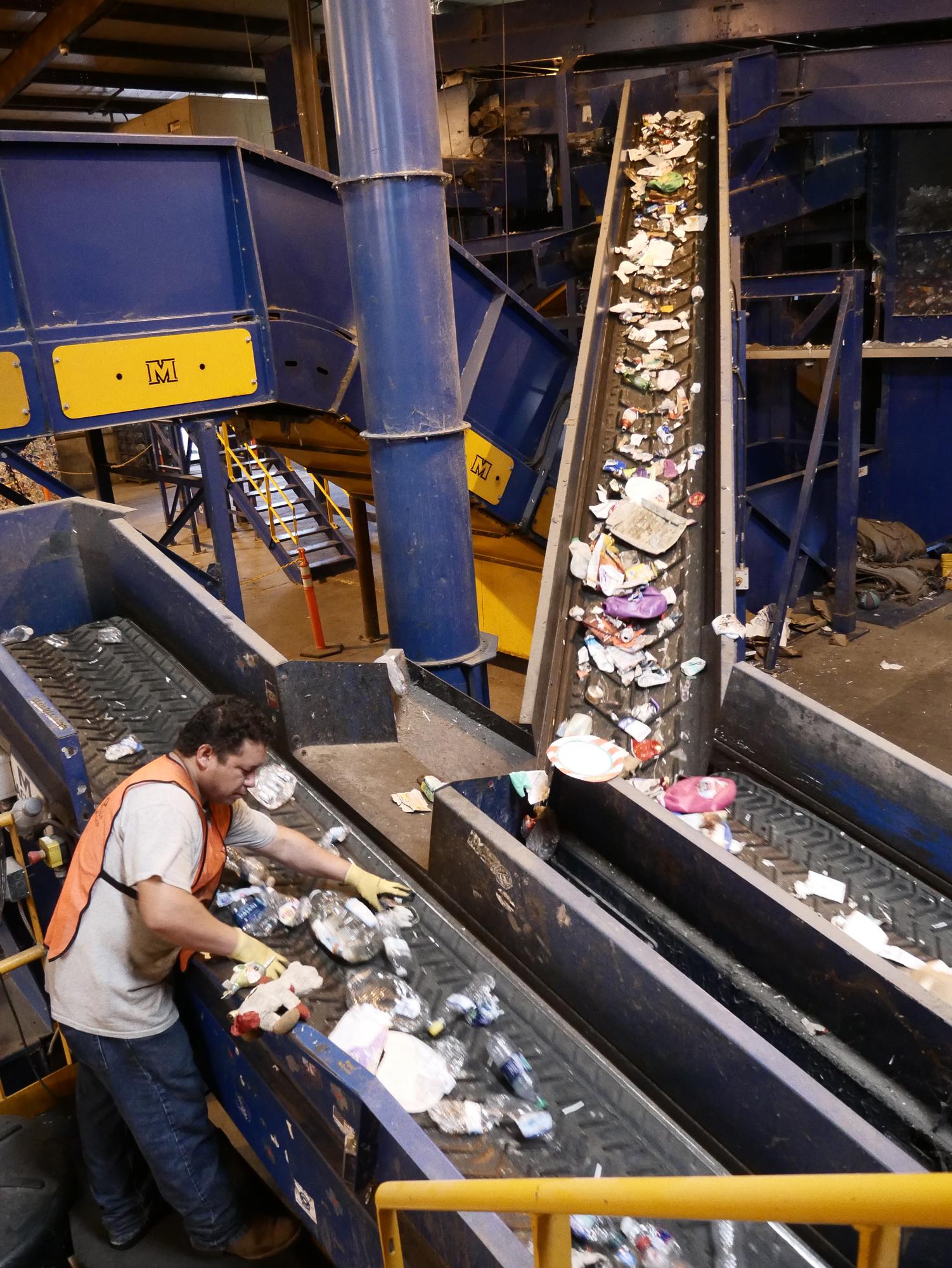 City of Laredo celebrates Waste & Recycling Workers Week