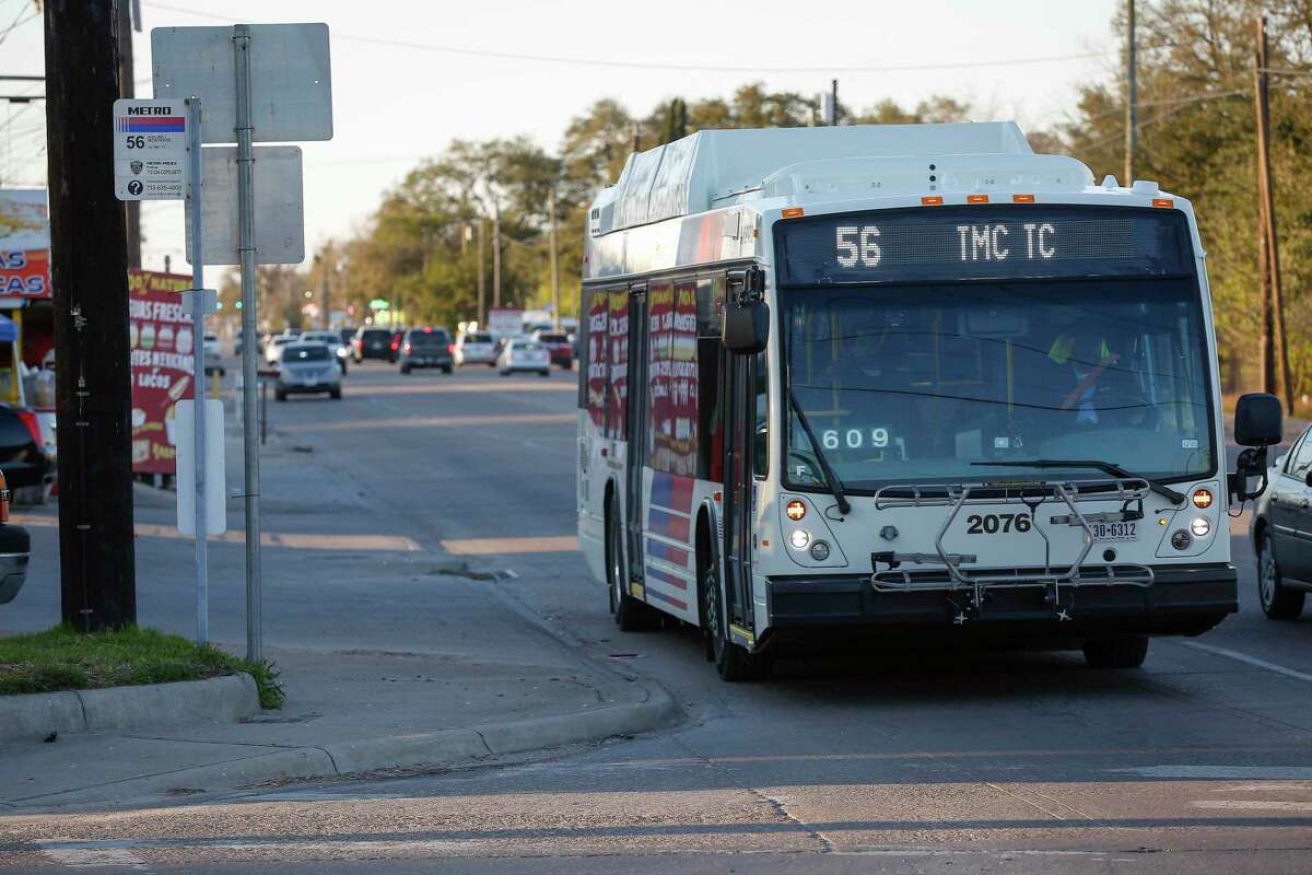 COVID prompts Metro to run more buses to spread out riders