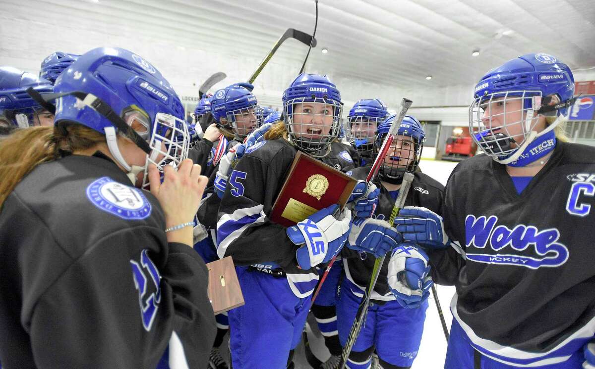 Dreams dashed for Darien’s ice hockey teams