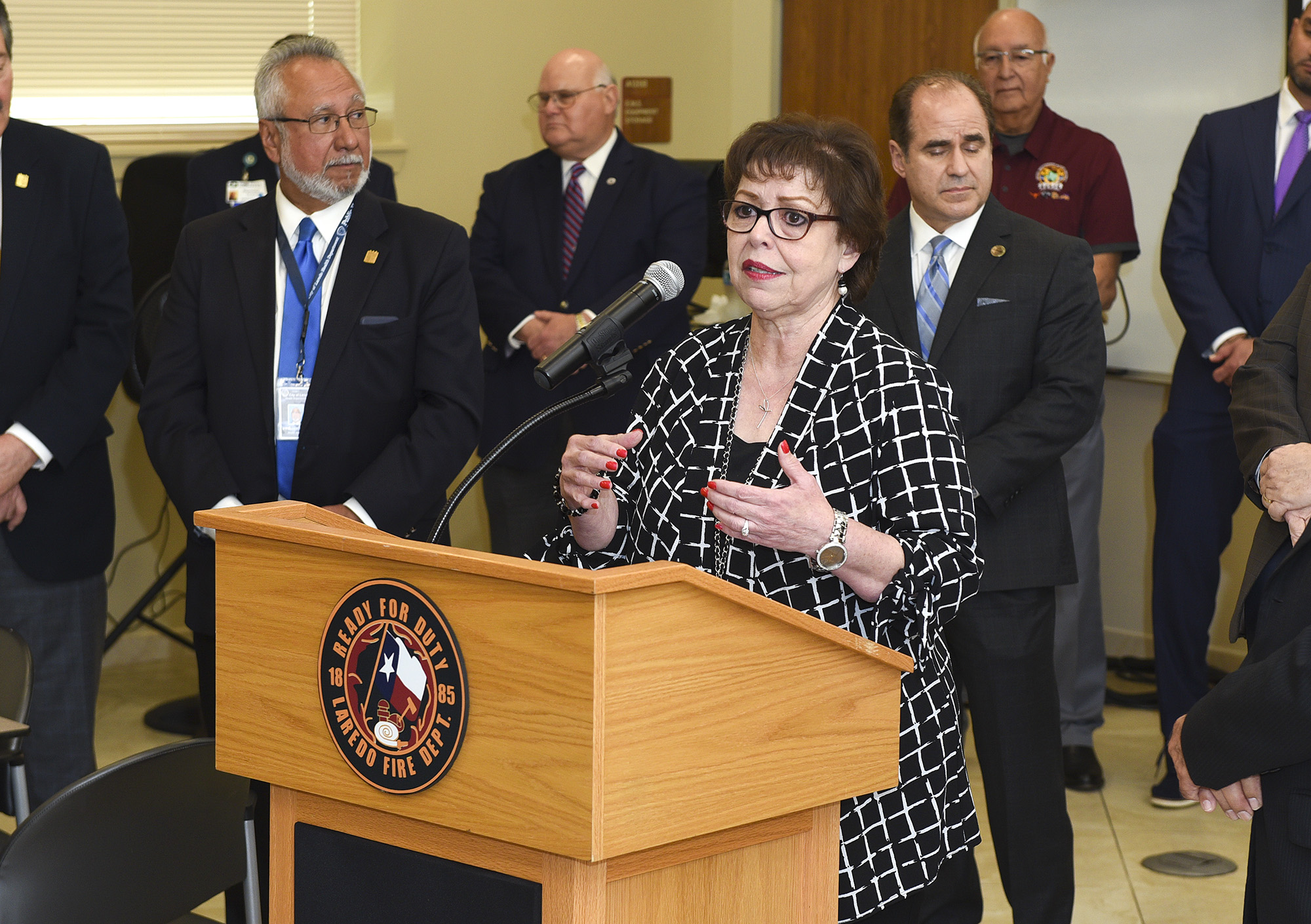 Laredo Health Authority: Infections at reopened schools could overwhelm ...