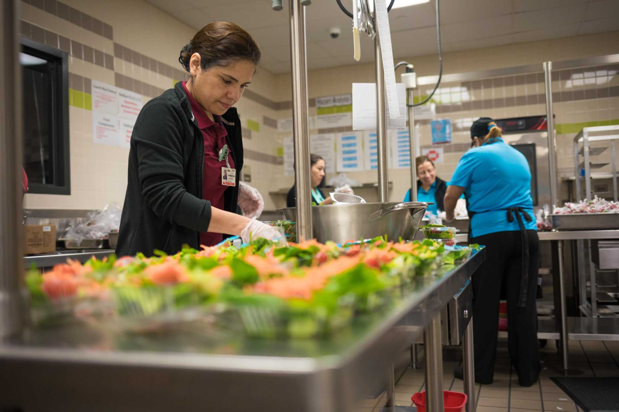 Humble ISD provides free meals to children in district