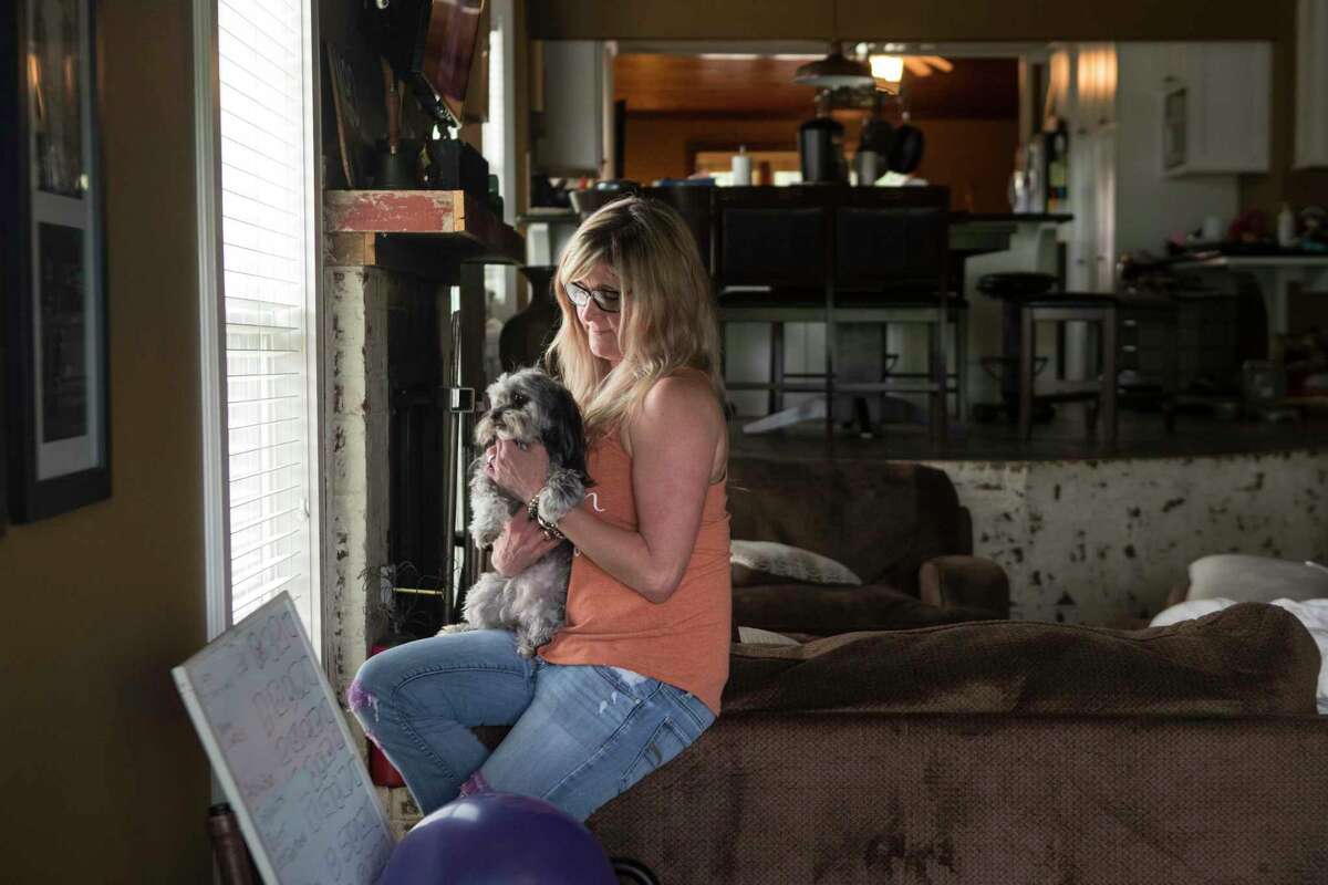 Texas doctor on pandemic's 'front line' wages harrowing, 8-hour battle ...