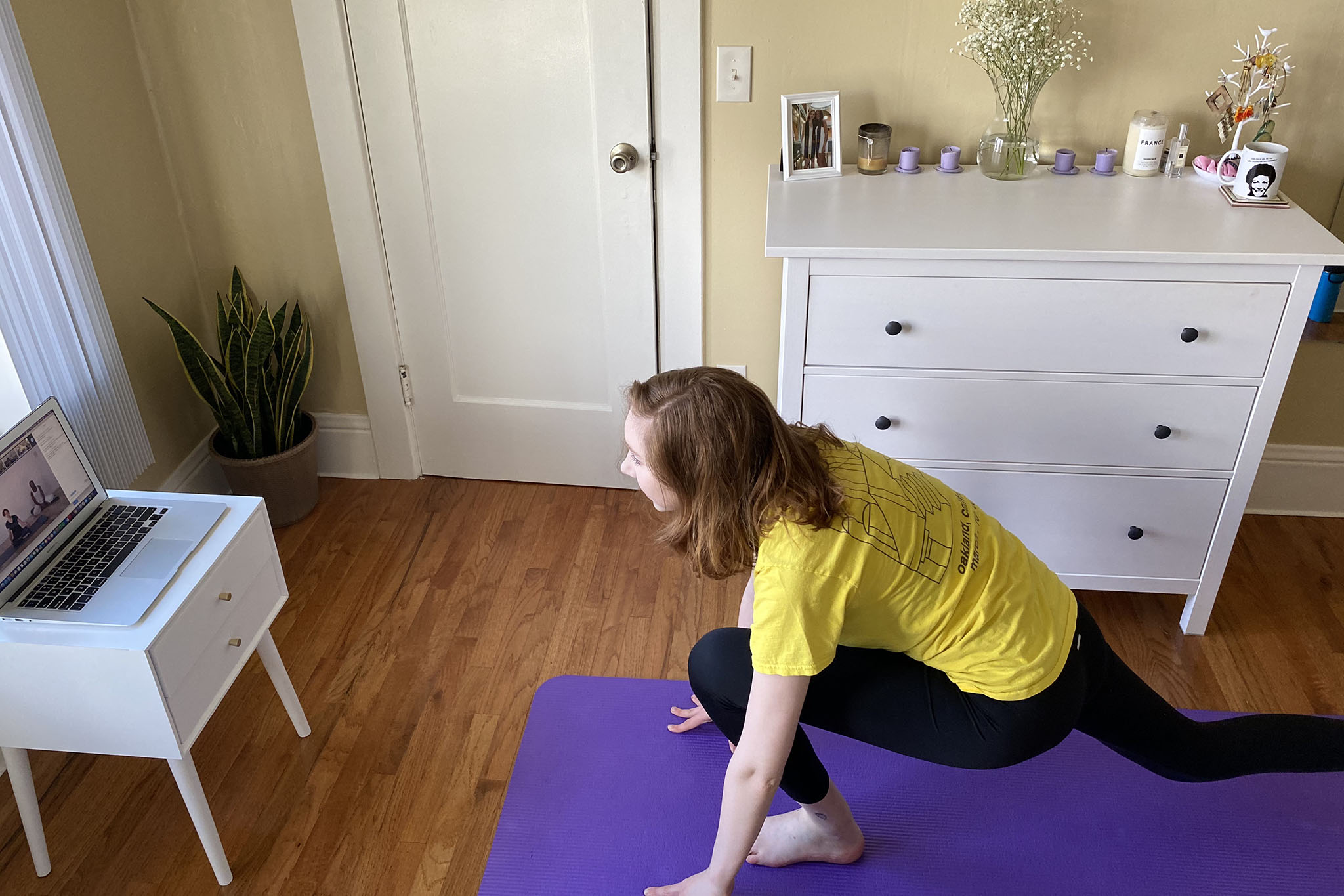 I tried virtual yoga. Here's why it may be better than the real thing