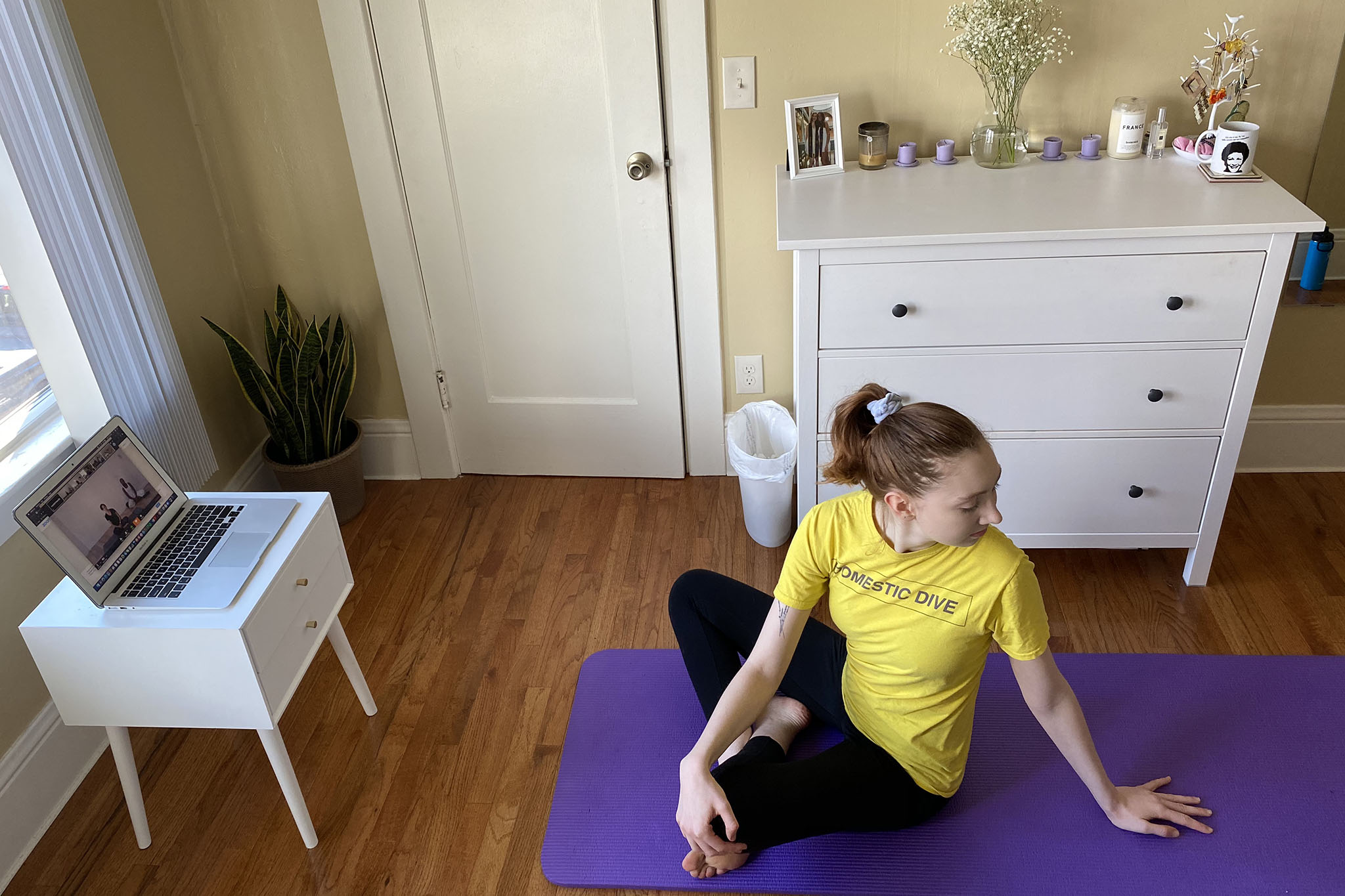 I tried virtual yoga. Here's why it may be better than the real thing