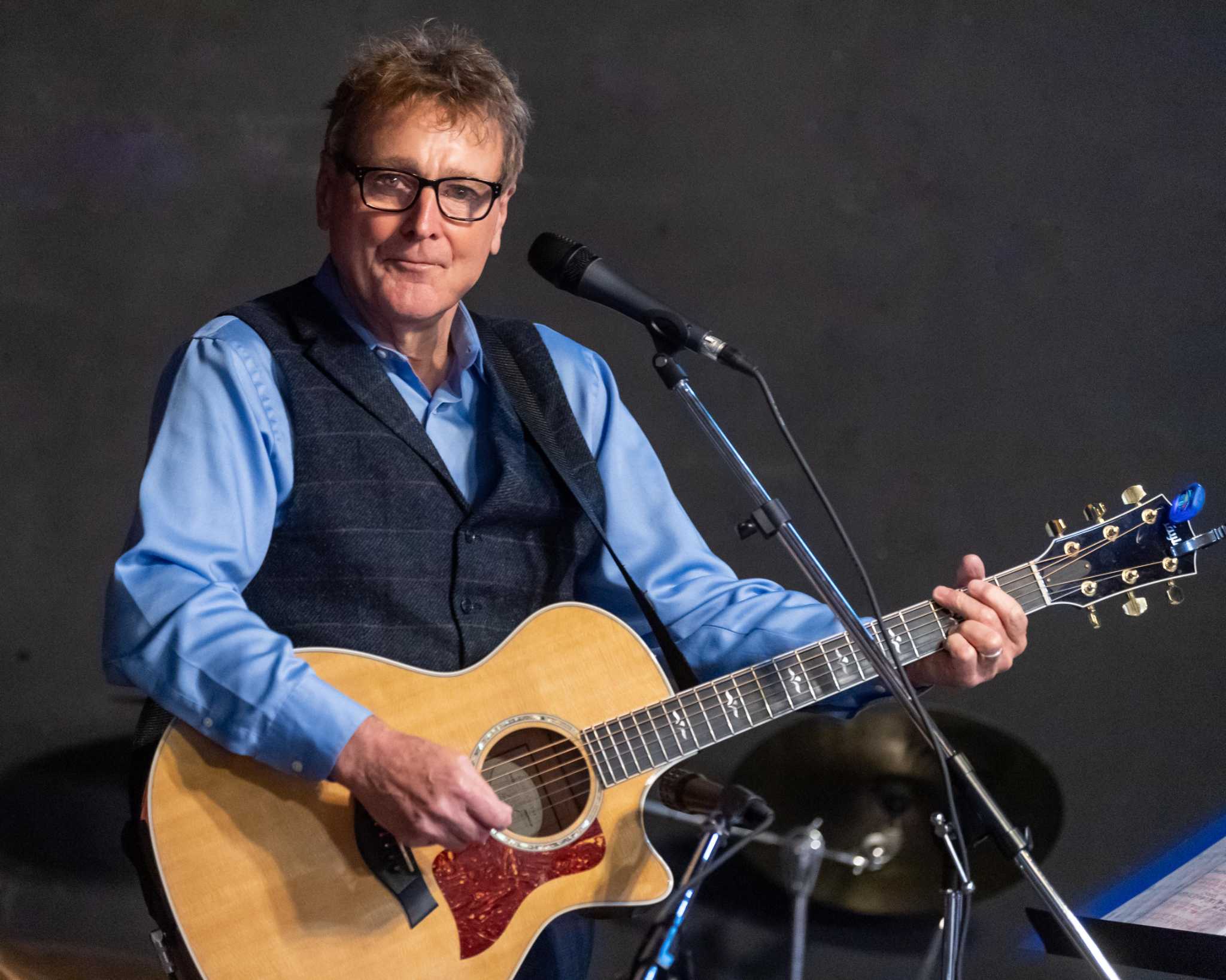 Jasper-based folk singer makes comeback bid at 69