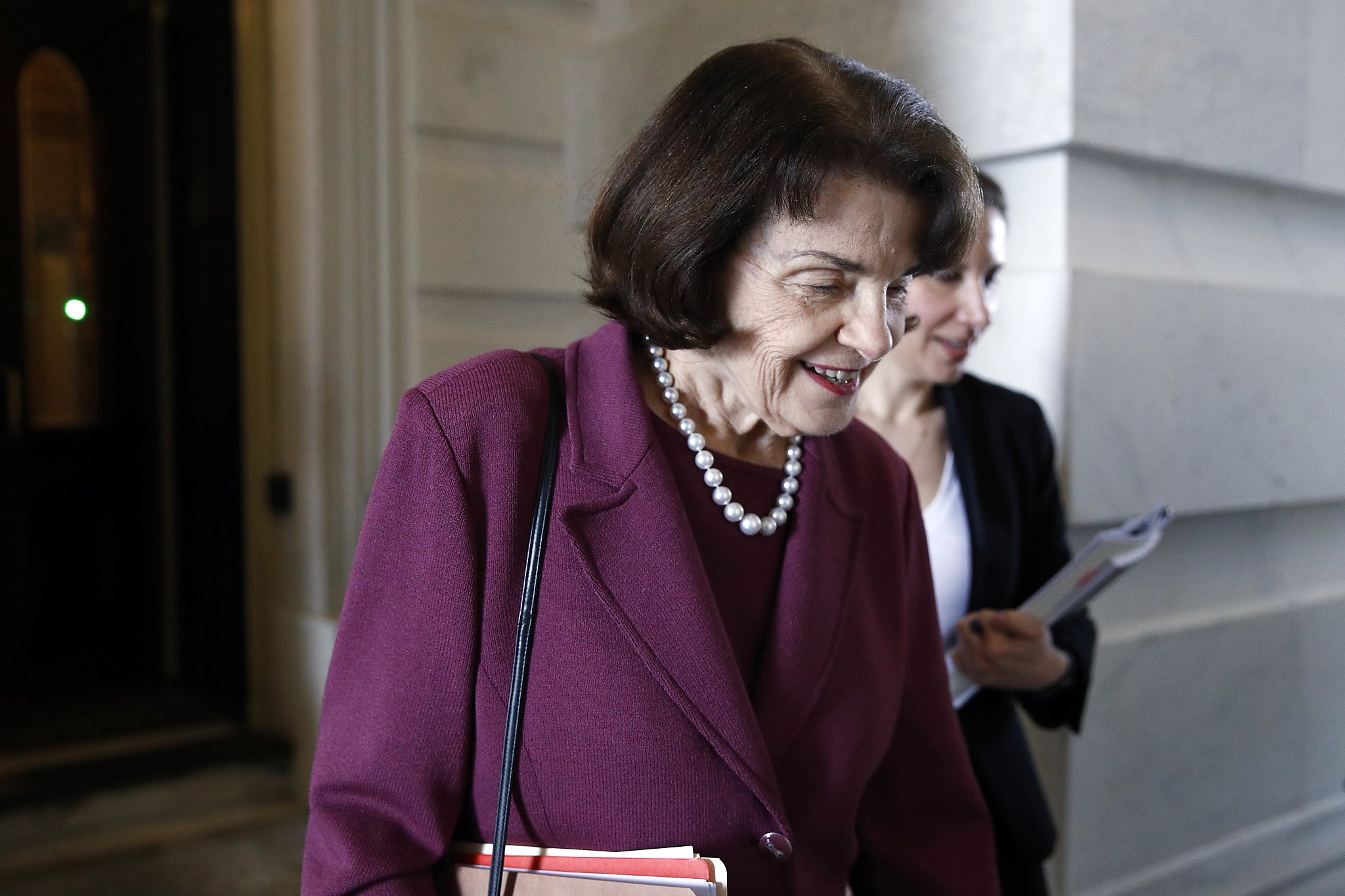 FBI ends investigation into stock trades made by Feinstein’s husband ...