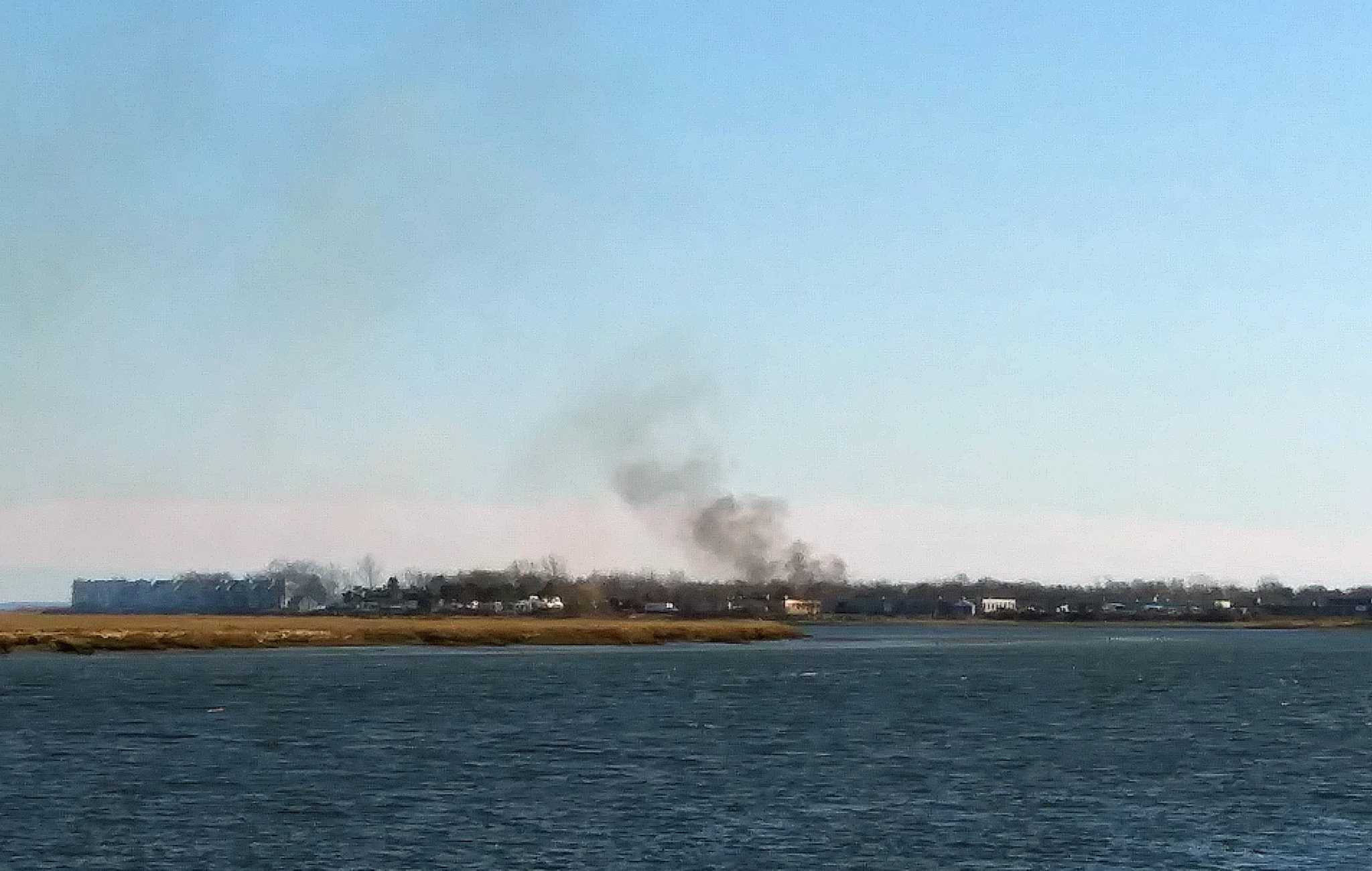 Brush fire burns through 3 acres in Stratford