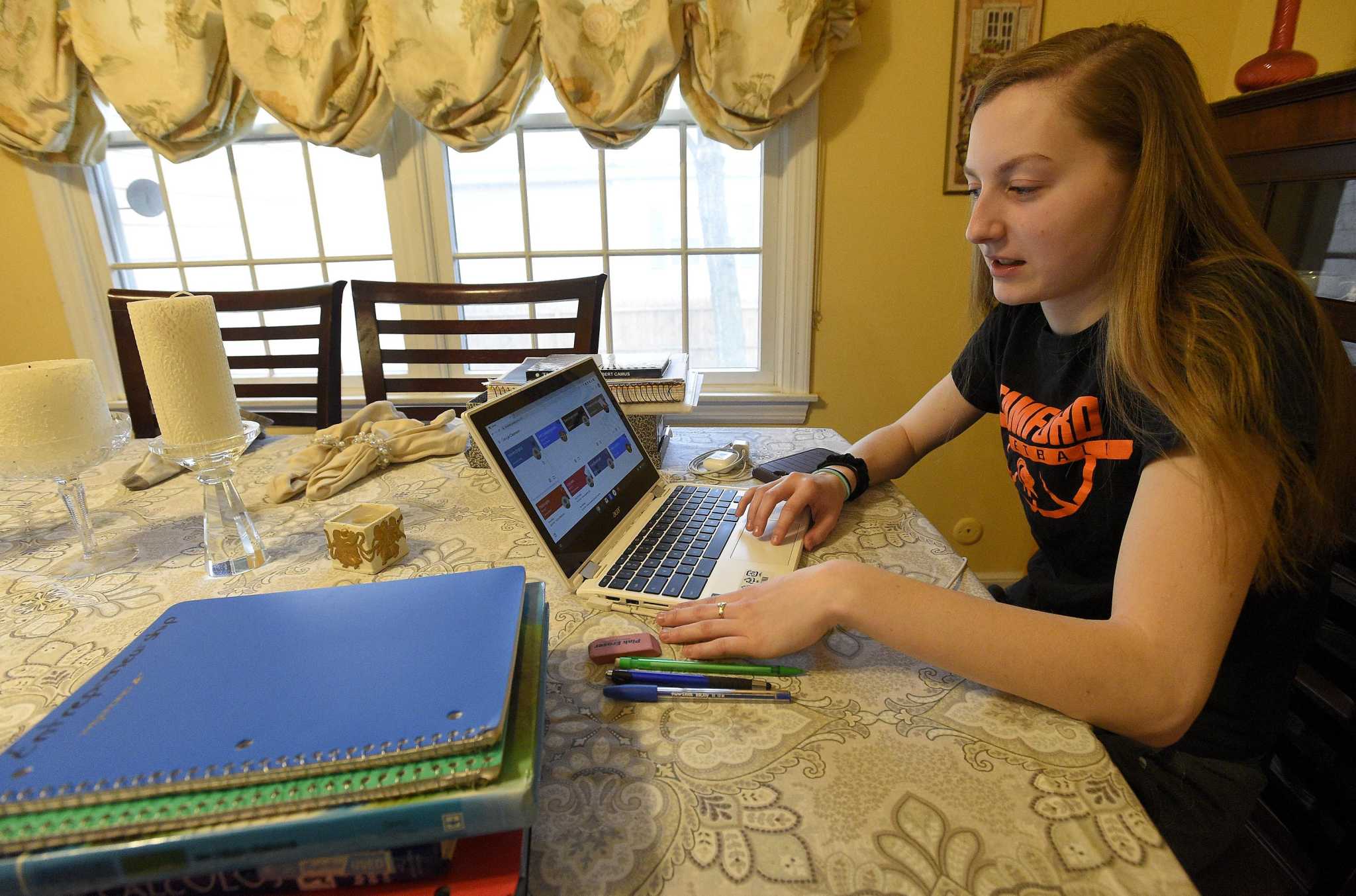 Analysis: How’s distance learning working so far in Stamford?