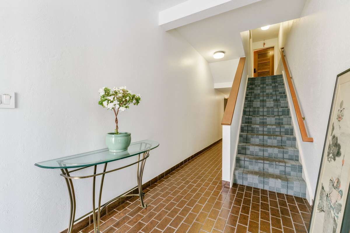 4-level Pac Heights condo for sale for $3.75M, first time in 43 years