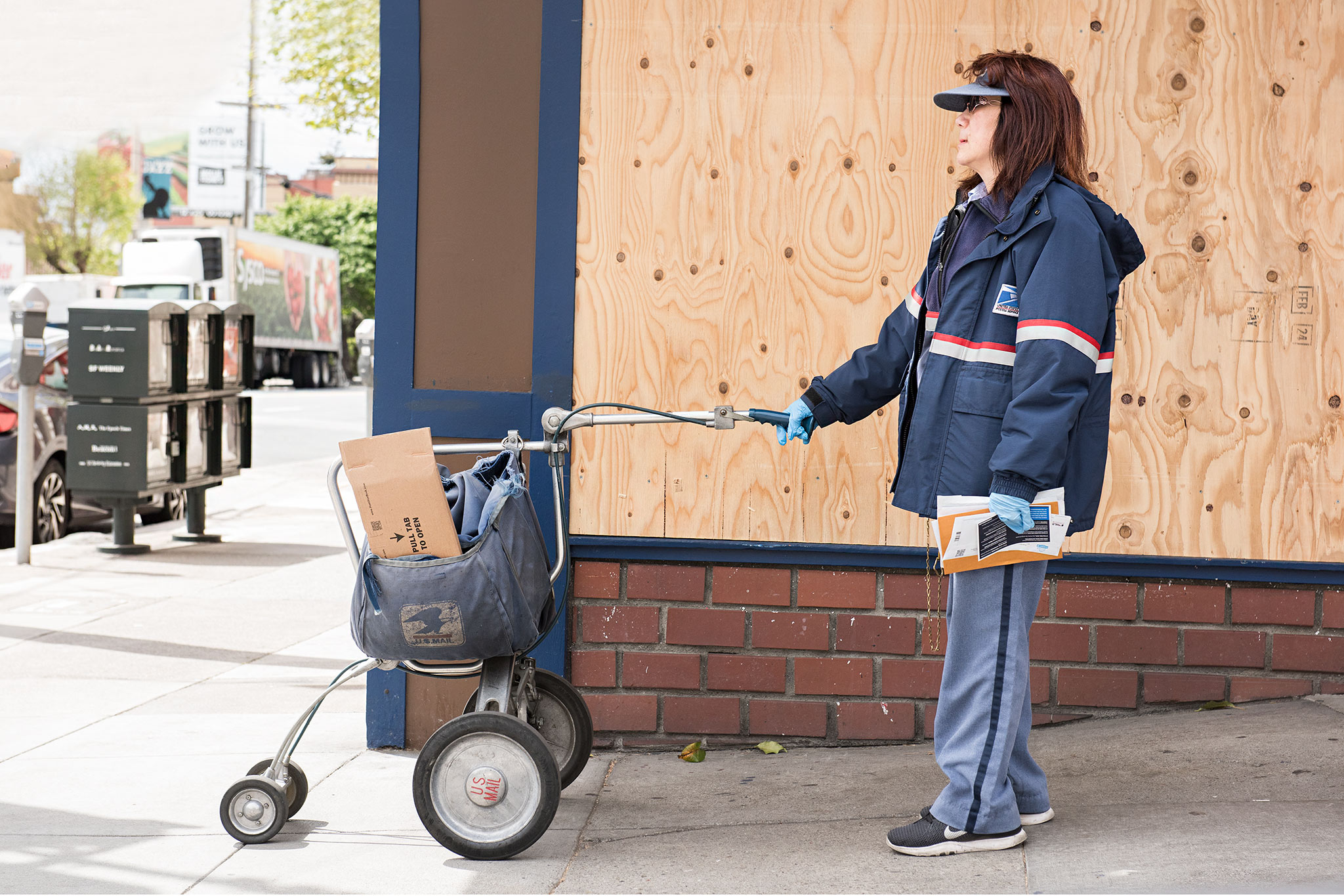 'I'm worried, but no one's freaking out.' Life as a delivery driver ...