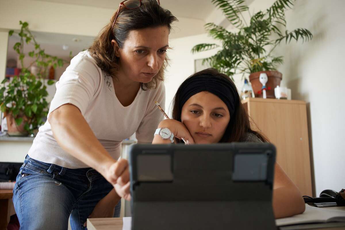 'It has not been enough': Bay Area parents on first week of distance ...