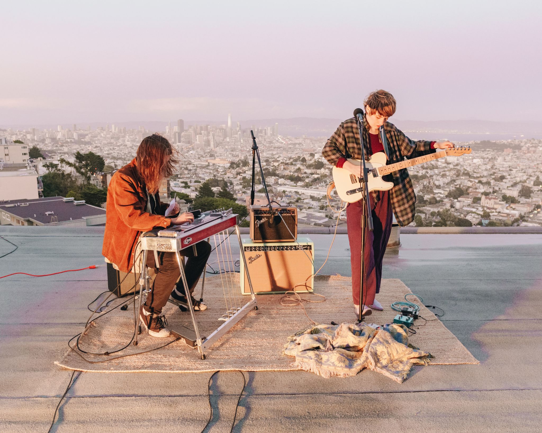 Watch concerts recorded on a Twin Peaks rooftop that has insane views of SF