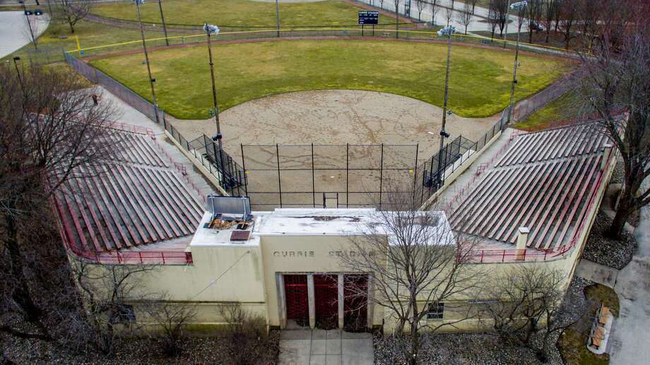 Aerial photos show Midland devoid of activity - March 26, 2020 ...