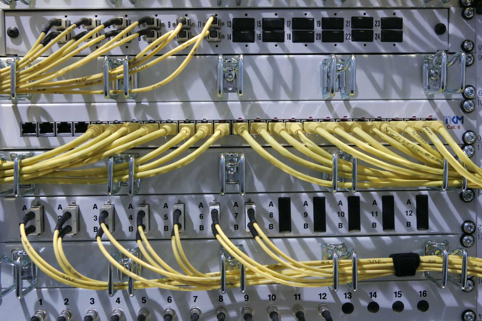 Another internet outage impacted multiple websites Wednesday