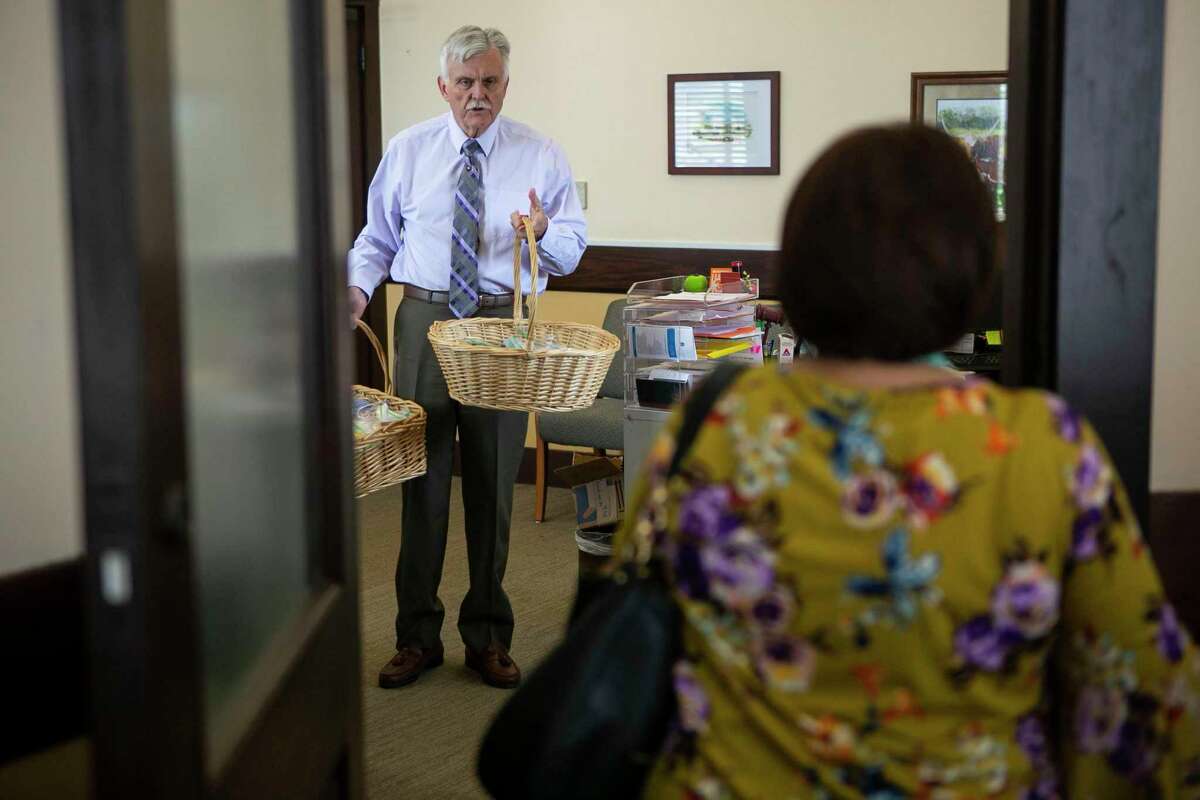 In San Antonio’s suburban counties, coronavirus fight is improvised and ...