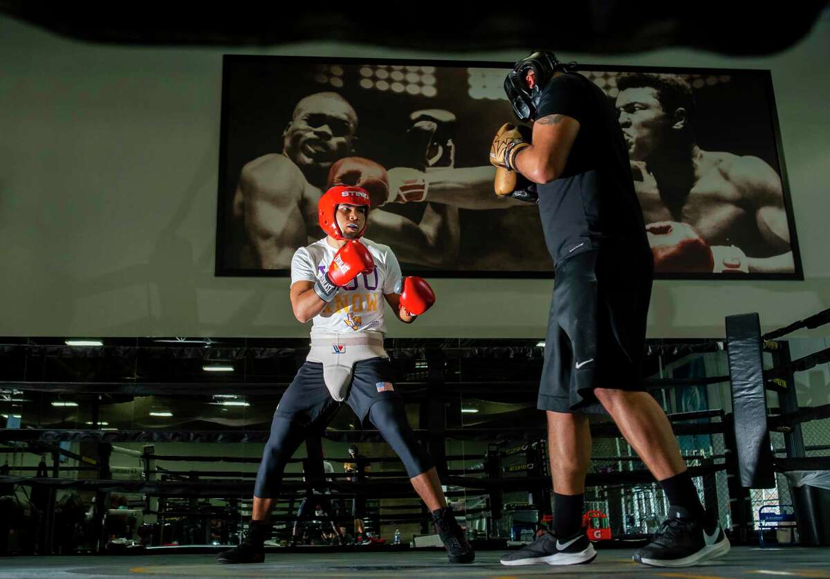 For Darius Fulghum, a balance of boxing and medical career in ...