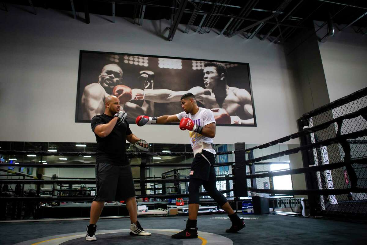 For Darius Fulghum, a balance of boxing and medical career in ...