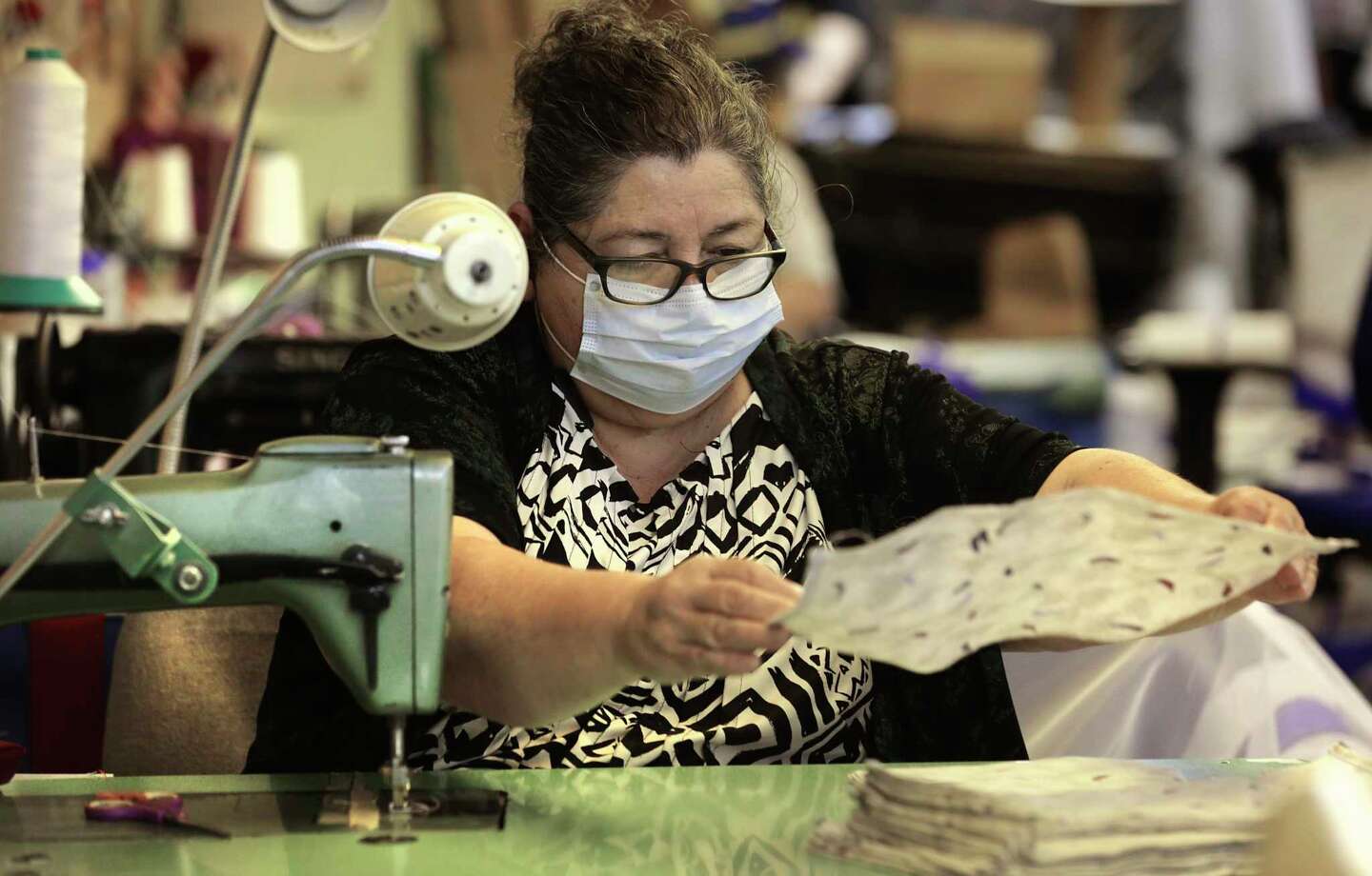 With business sinking, Dixie Flag, other San Antonio firms turn to face ...