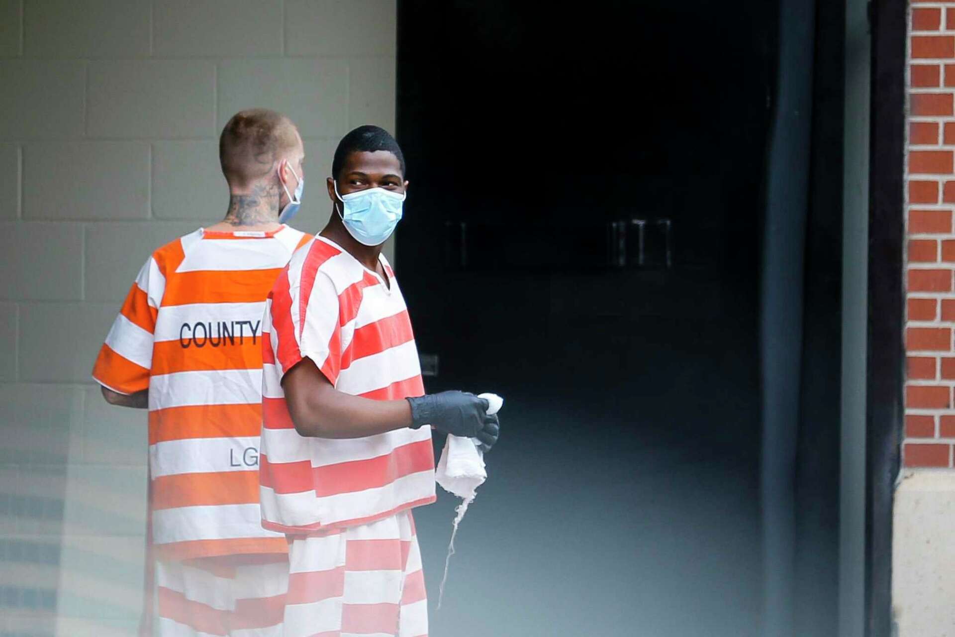 Judge voids Harris County order to release jail inmates to battle ...
