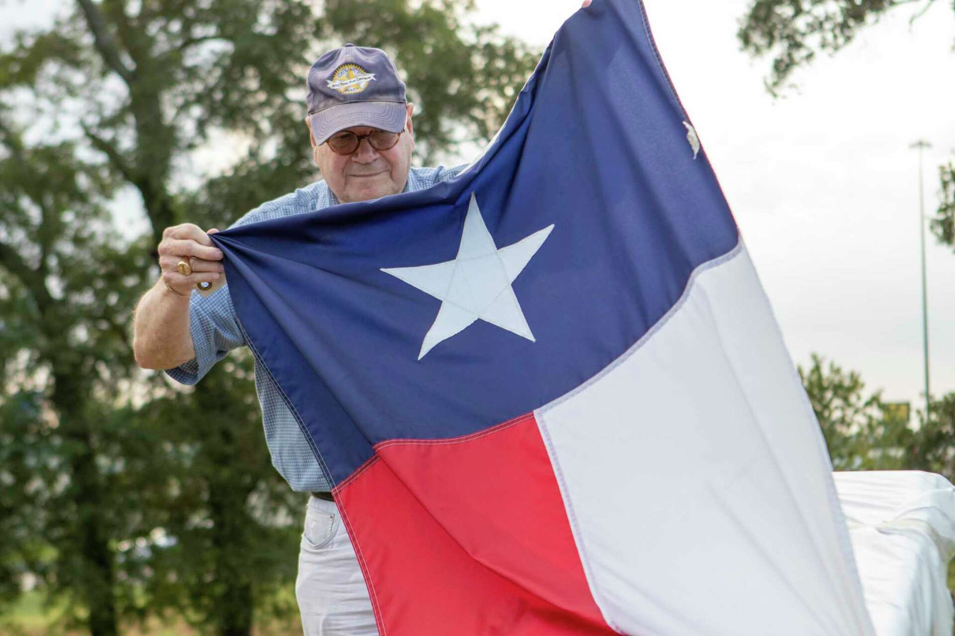 Montgomery County poet Dave M. Parsons pens new memoir about Austin