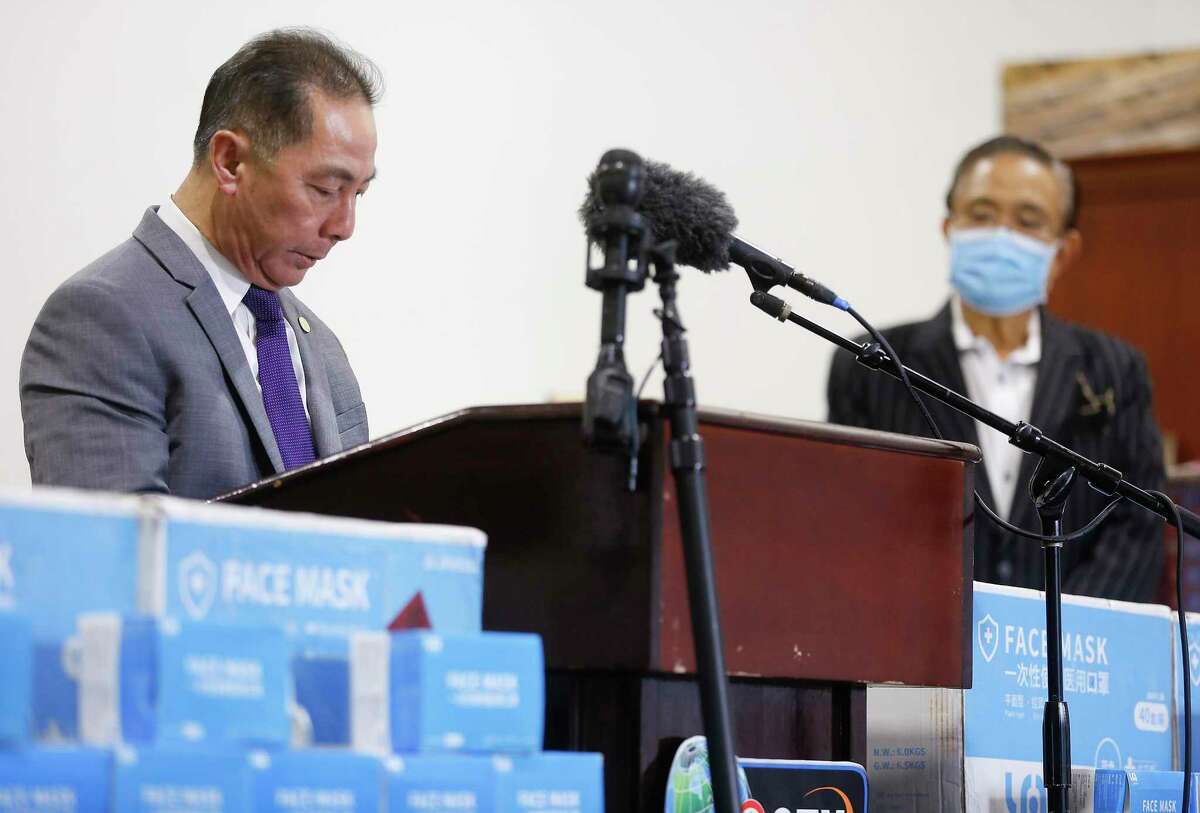 Houston effort to gather protective gear to fight virus gains 10,000 ...